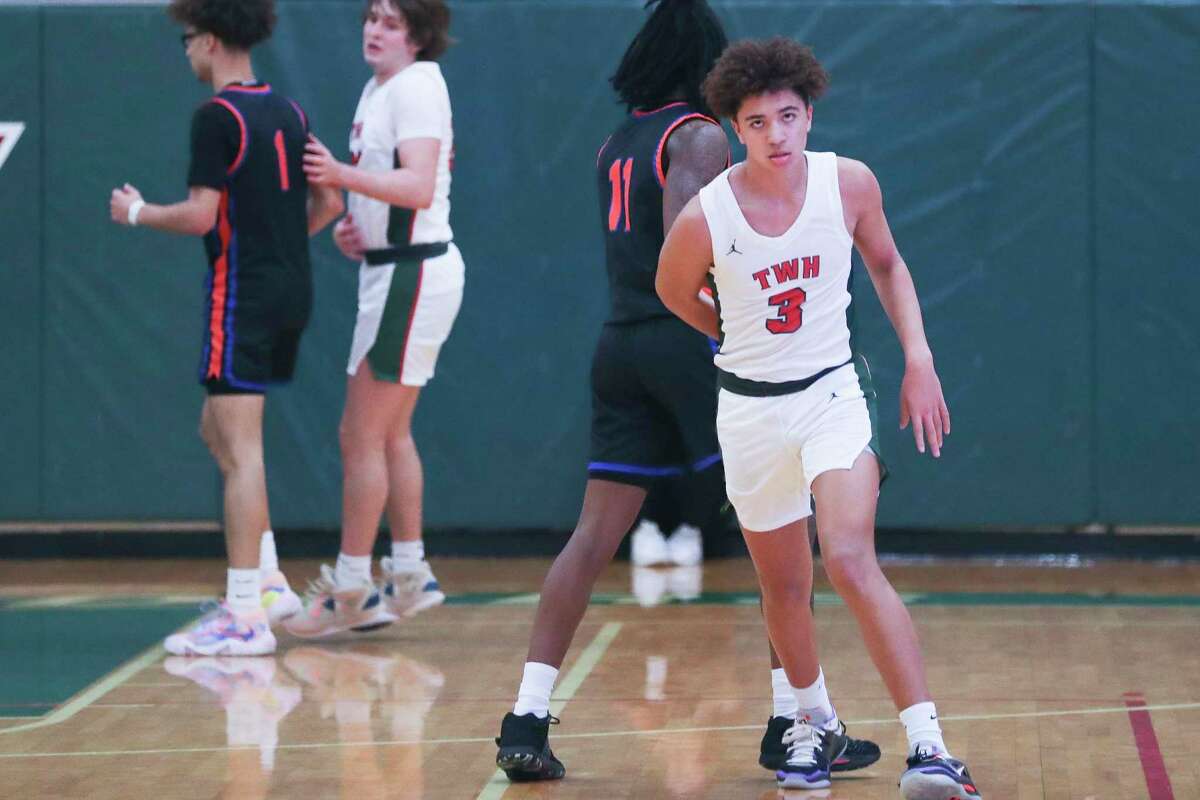 The Woodlands takes down Grand Oaks in battle of 13-6A unbeatens