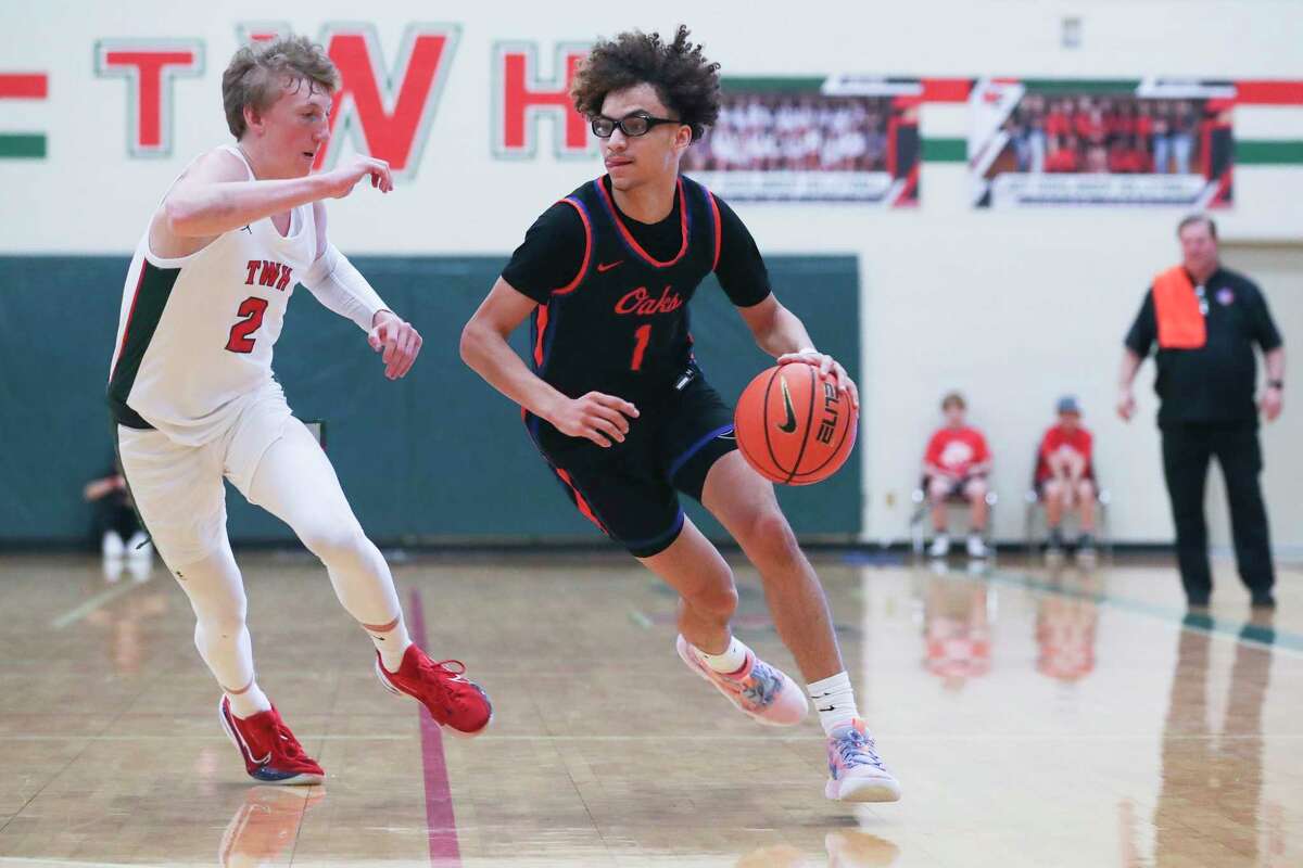 The Woodlands takes down Grand Oaks in battle of 13-6A unbeatens