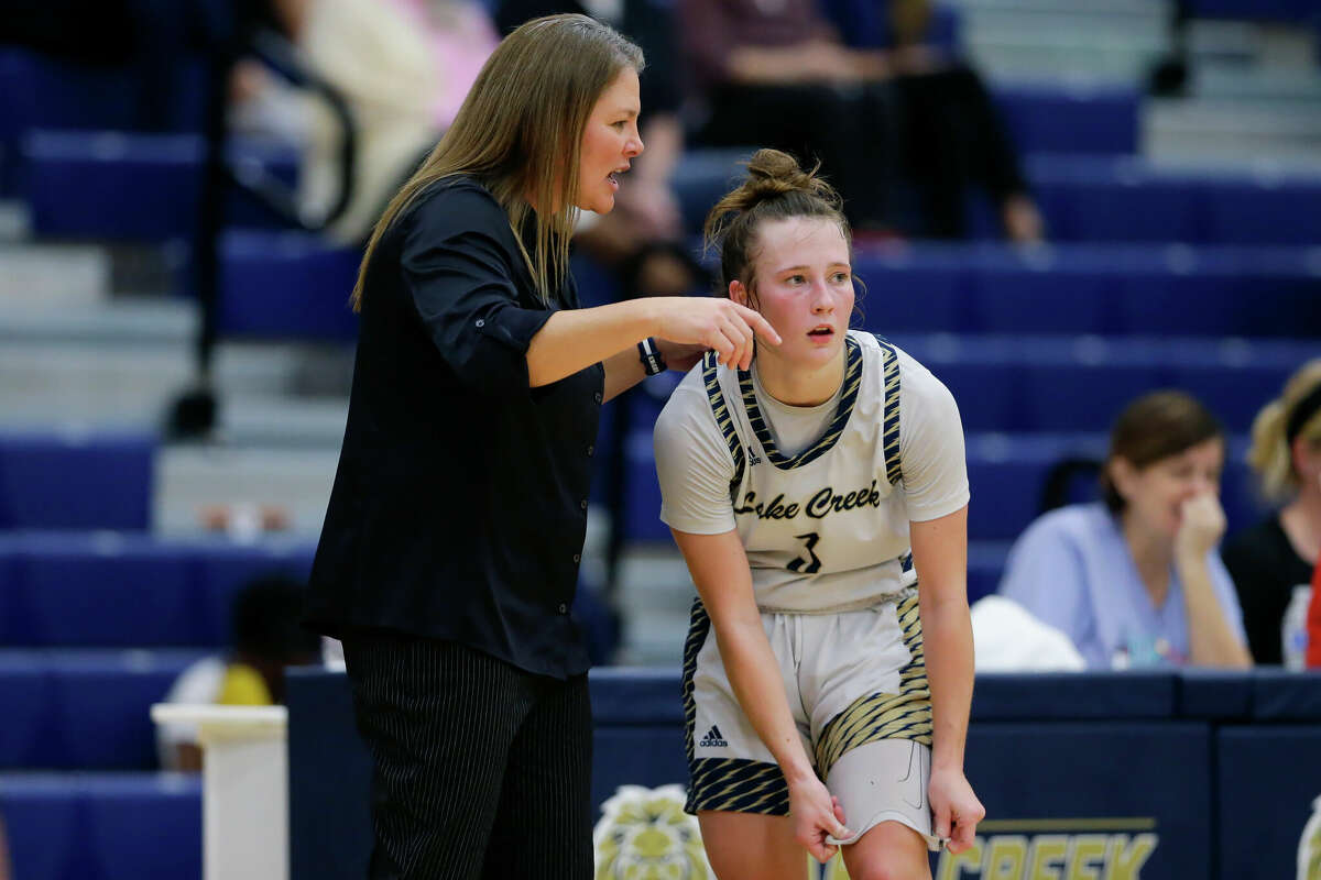 Lake Creek extends lead in final minute to top rival Montgomery