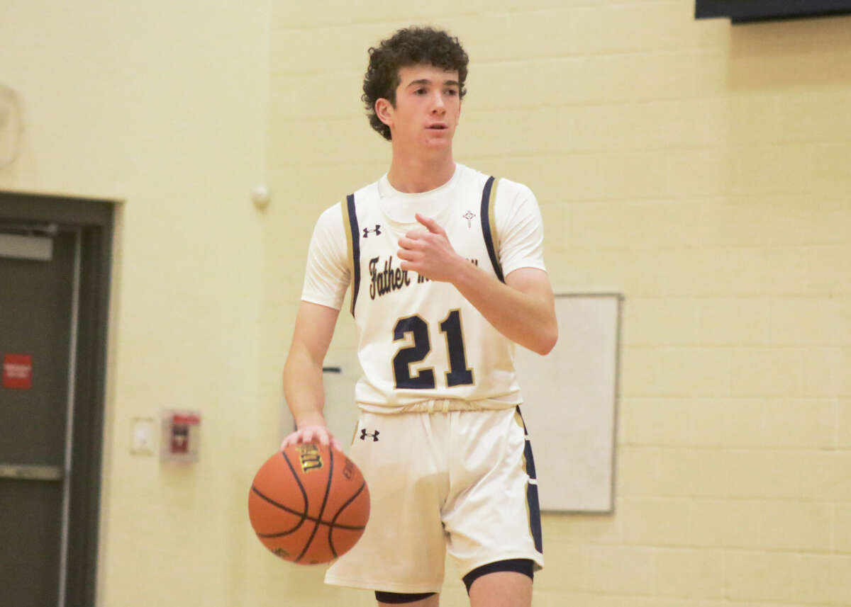 Griffins prevail despite Lions’ comeback