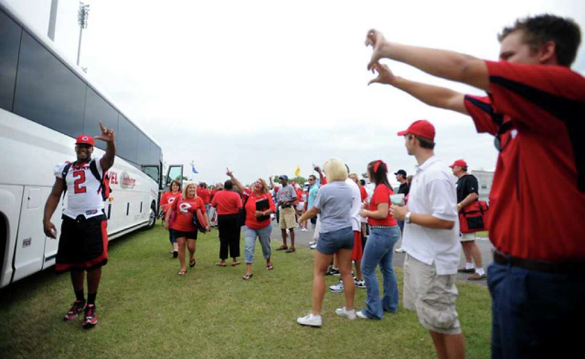 Lamar Football Returns