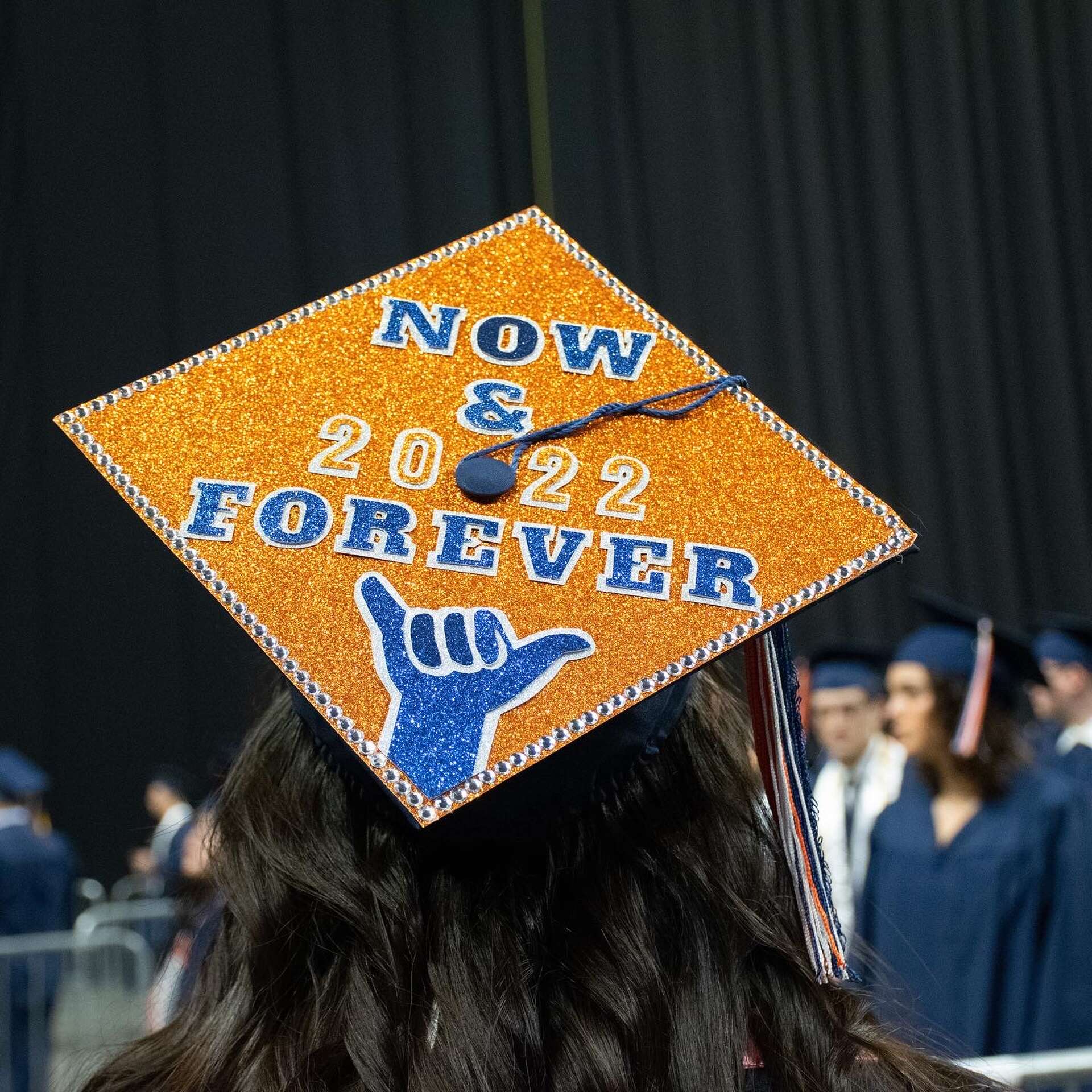 Nearly 3,000 UTSA students graduate in December commencement