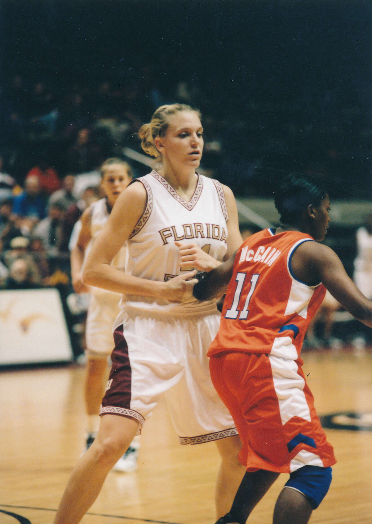 Ex-CT Sun player Brooke Wyckoff leading Florida State vs. UConn