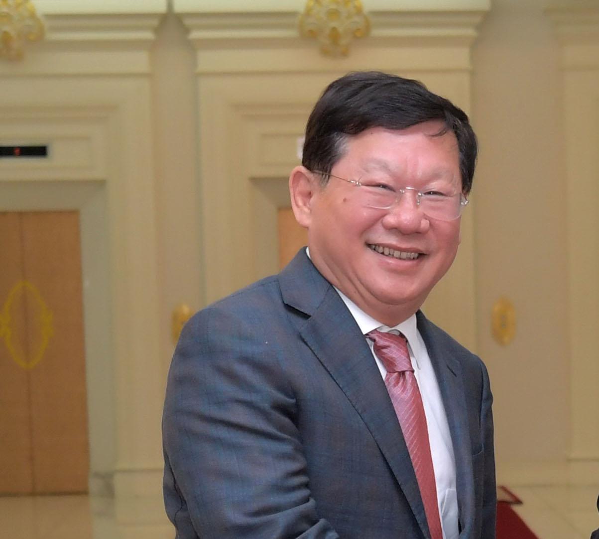 Billionaire CEO arrested in London after U.S. prosecutors issue warrant ...