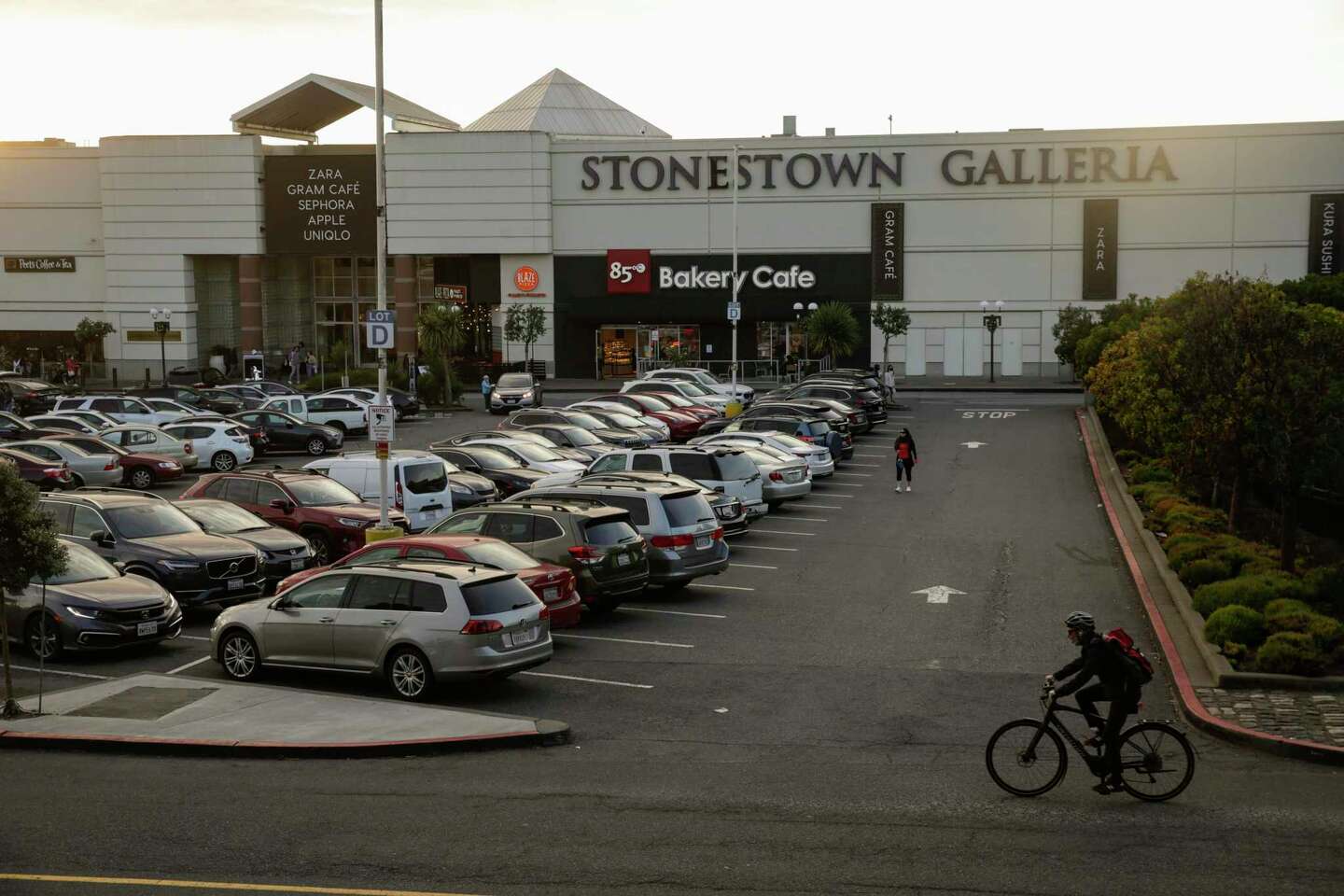 Amusement center to replace Nordstrom at S.F.'s Stonestown Galleria