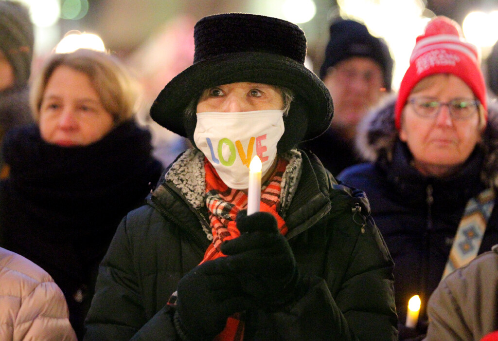 Stamford vigil honors Newtown victims, protests gun violence