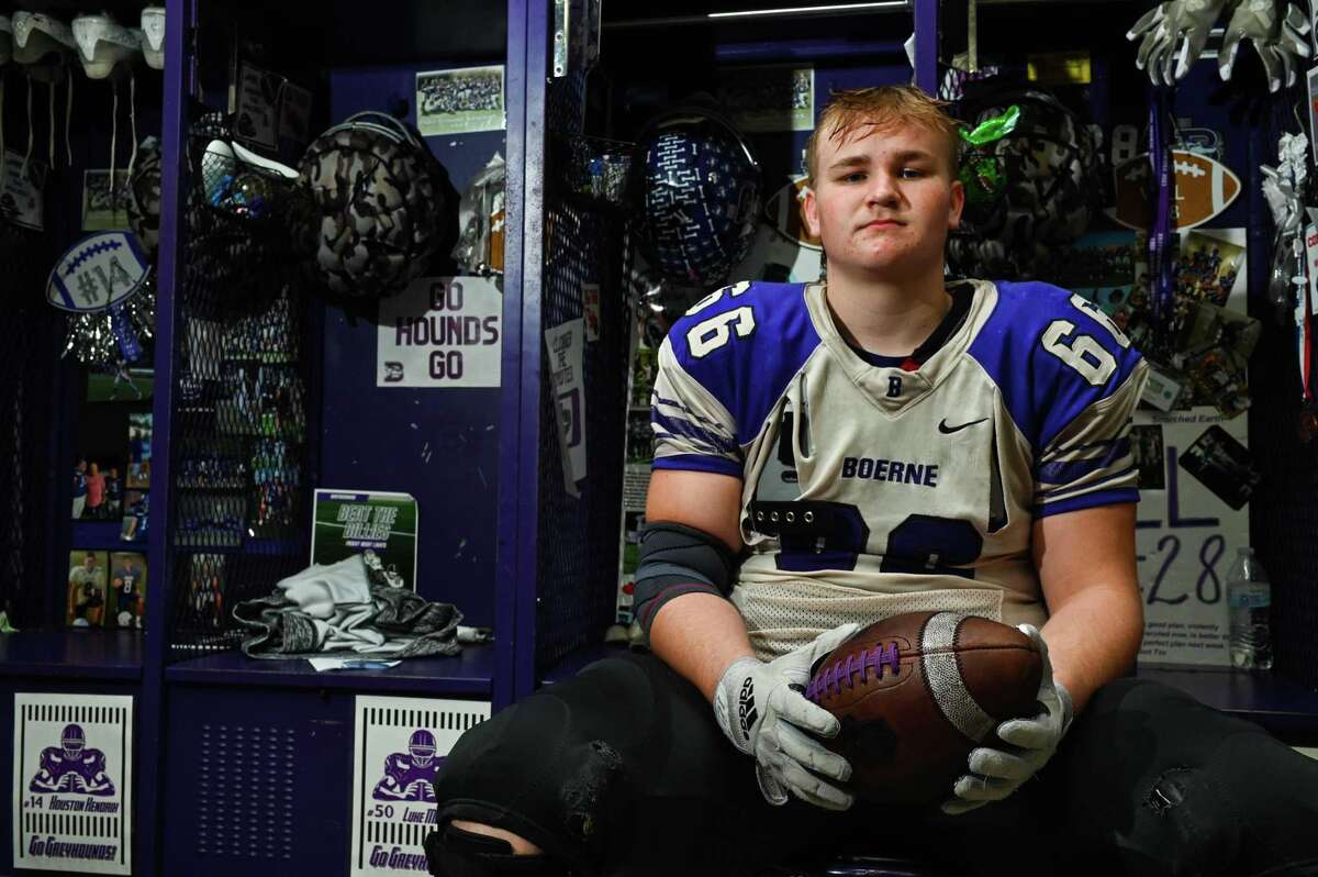 Boerne’s ‘Wall’ carries the Greyhounds to state final