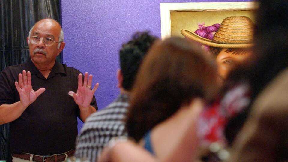 San Antonio Chicano artist José Esquivel dies at 87