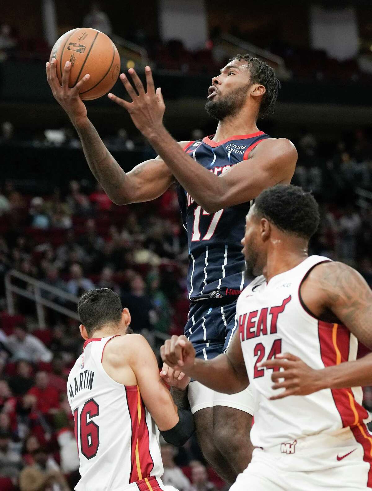 Houston Rockets show both sides of its defense in loss to Heat