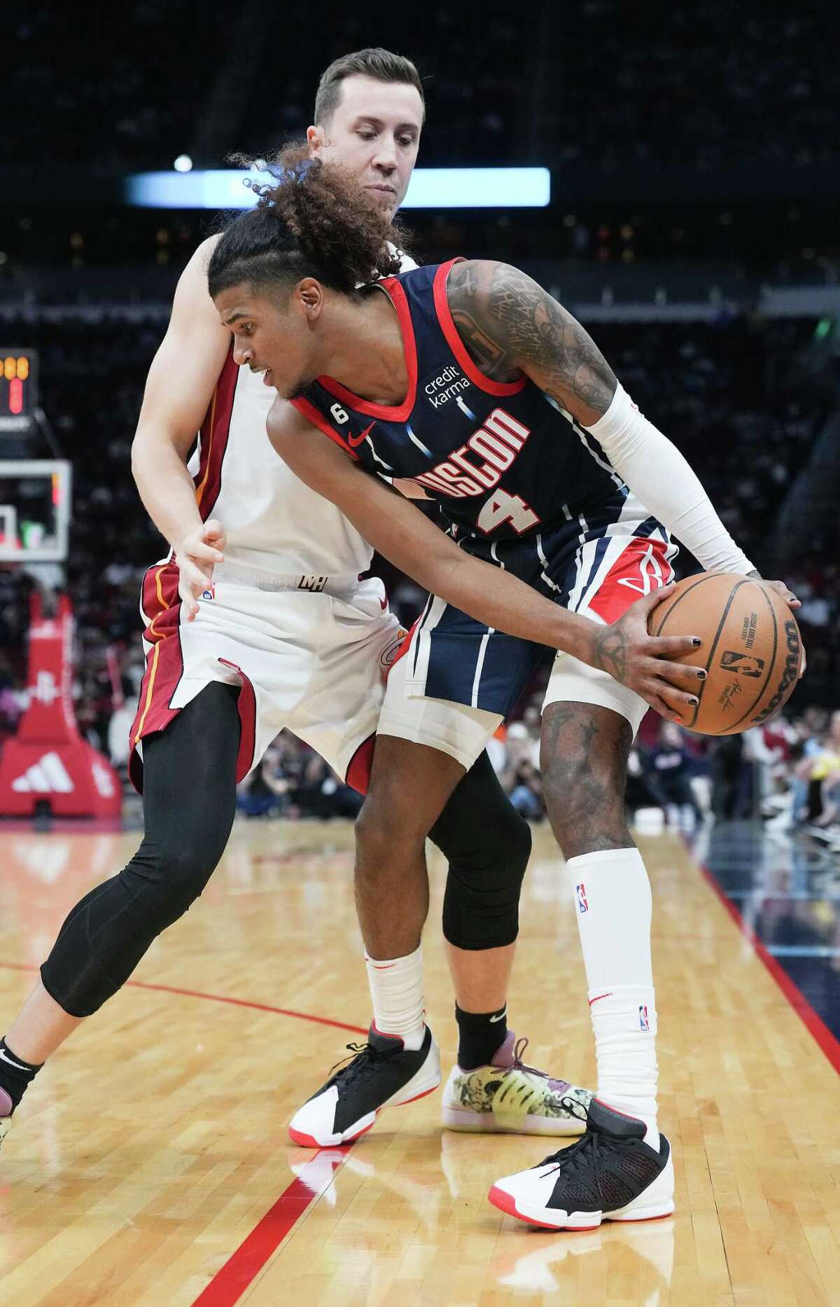 Houston Rockets show both sides of its defense in loss to Heat