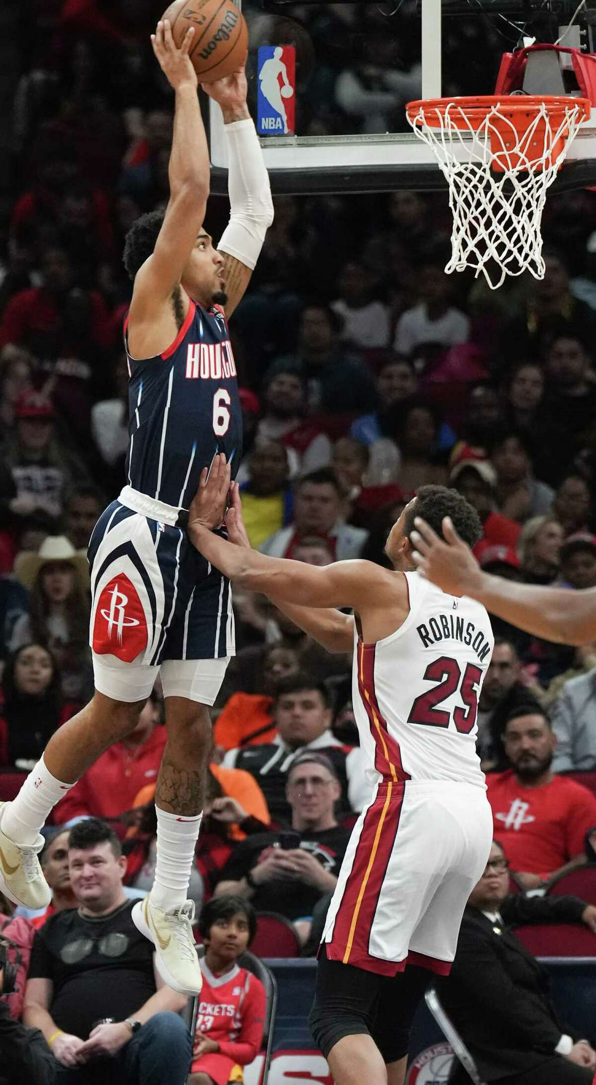 Houston Rockets show both sides of its defense in loss to Heat