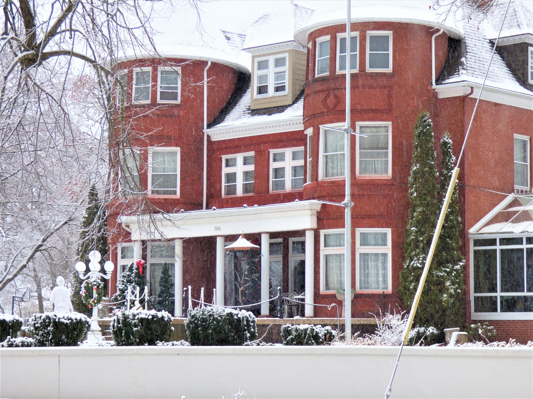 Holiday tours slated at Manistee's Dempsey Manor