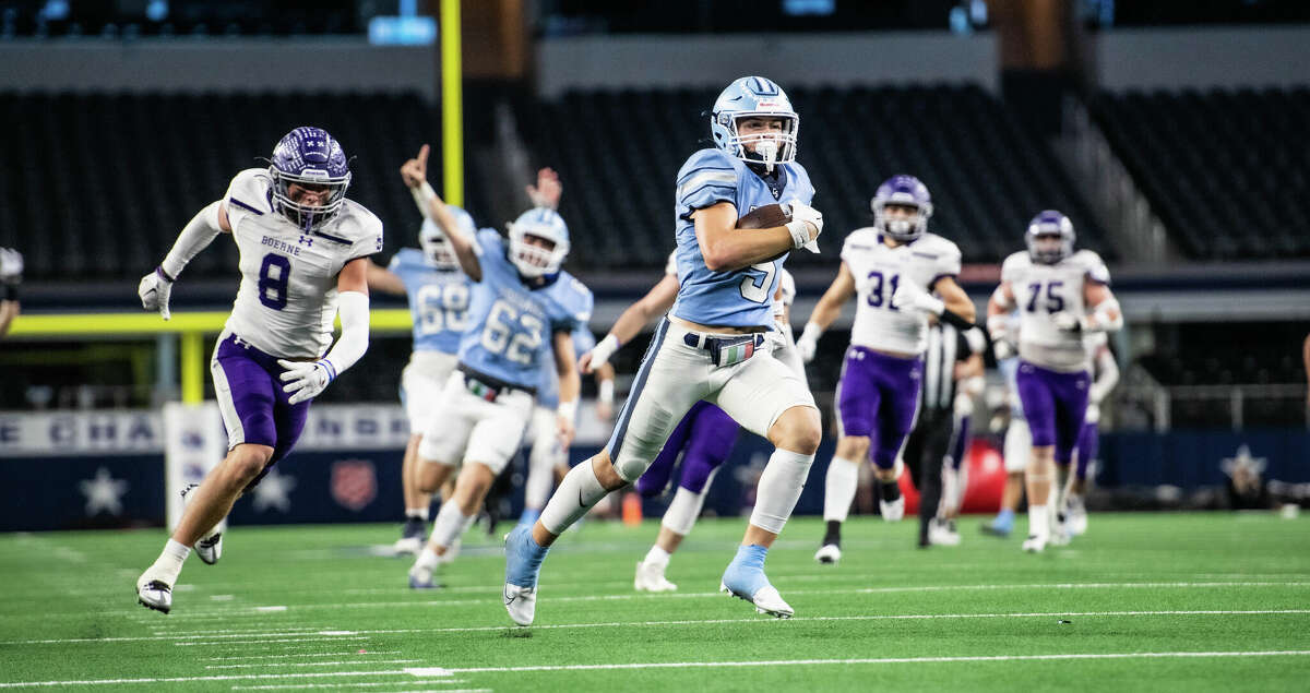China Spring Cougars rally past Boerne Greyhounds for state title