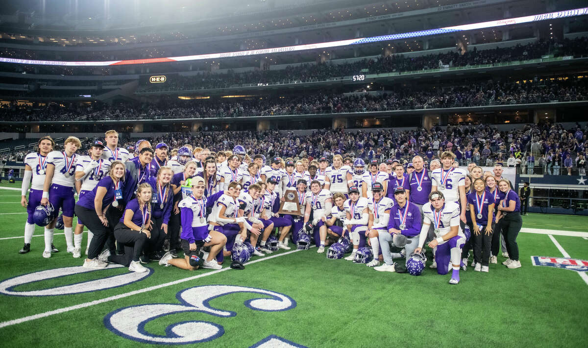China Spring Cougars rally past Boerne Greyhounds for state title