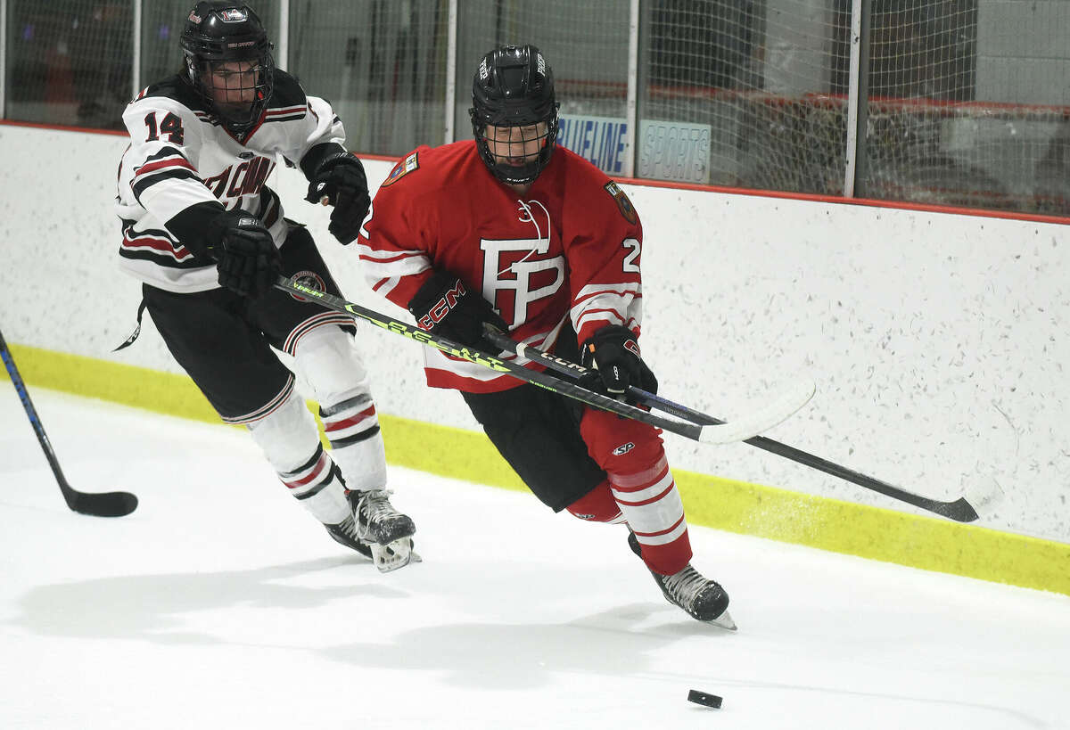 Fairfield Prep boys ice hockey defeats New Canaan in Darien