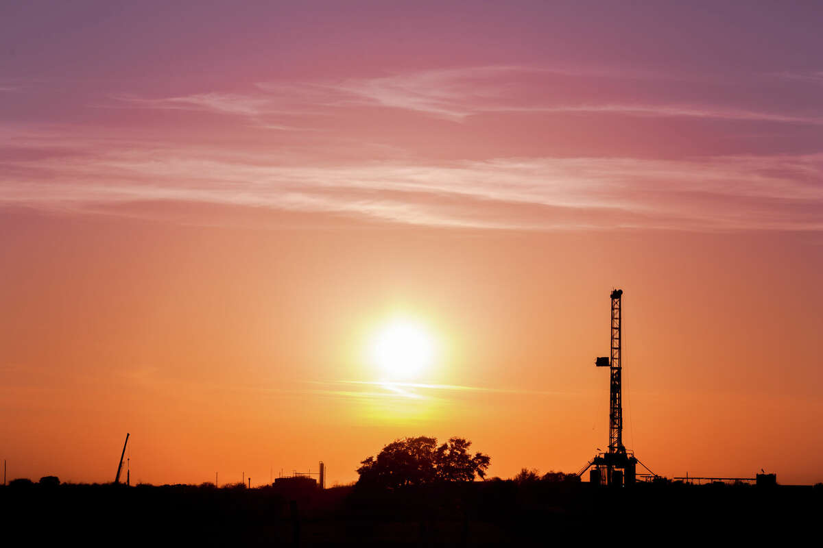 One of Texas' strongest quakes strikes near