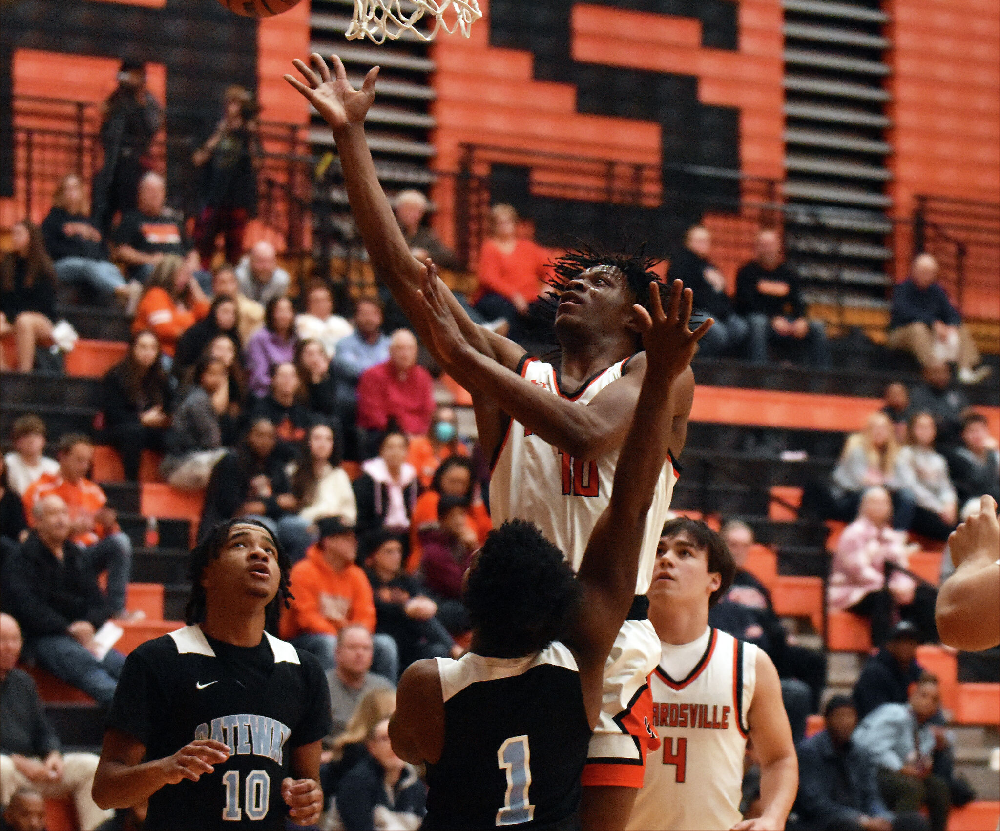 Edwardsville routs Gateway STEM for home victory