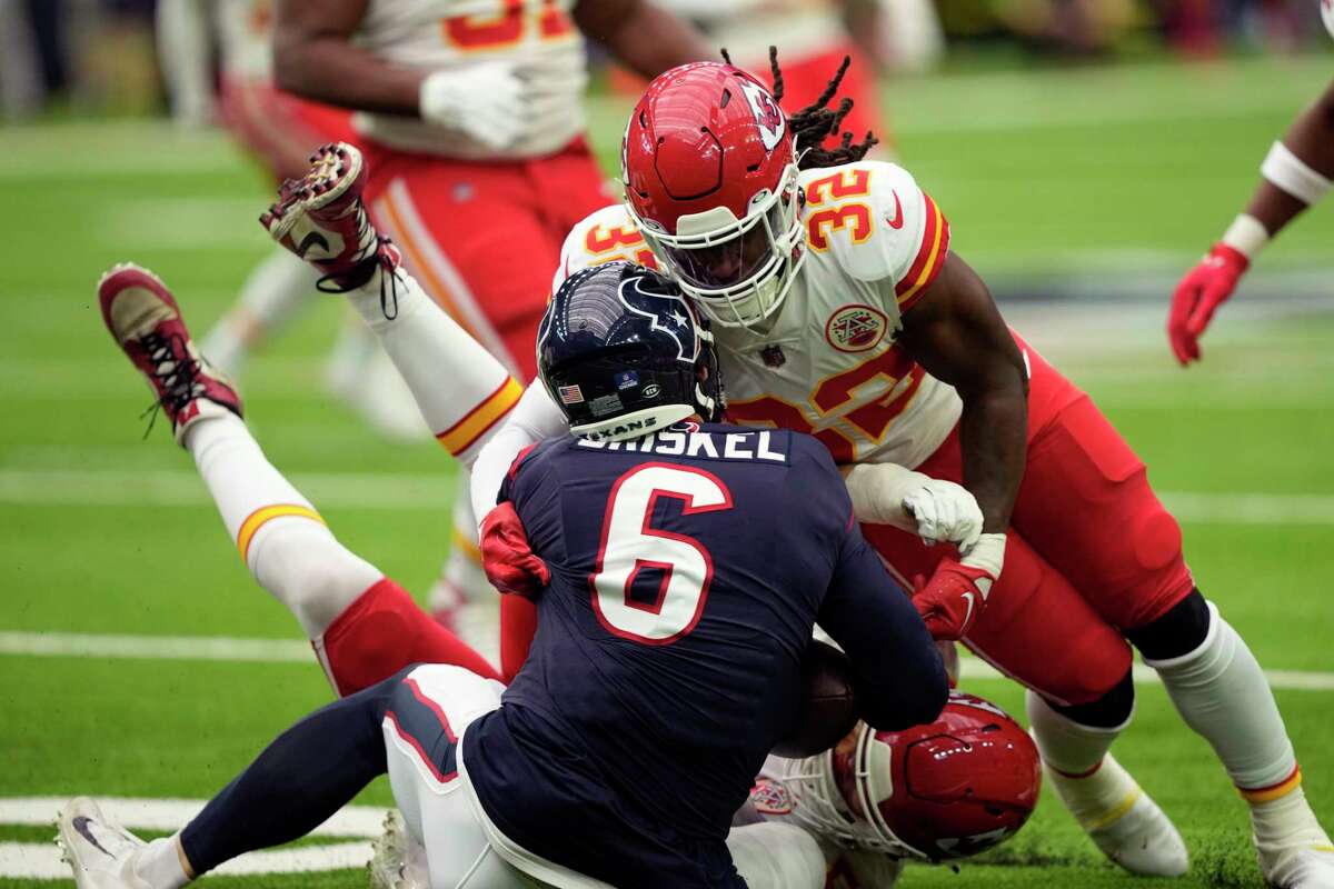Houston Texans fall to Chiefs in overtime after turnover