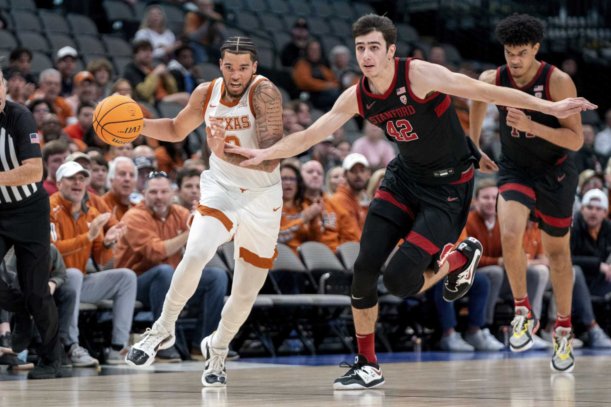 Timmy Allen, Marcus Carr lead Texas Longhorns past Stanford