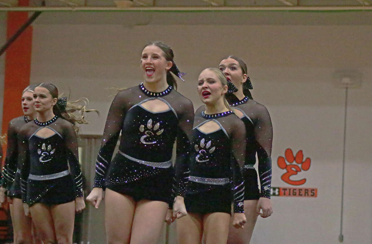 E-H-S: Edwardsville hosts cheer competition