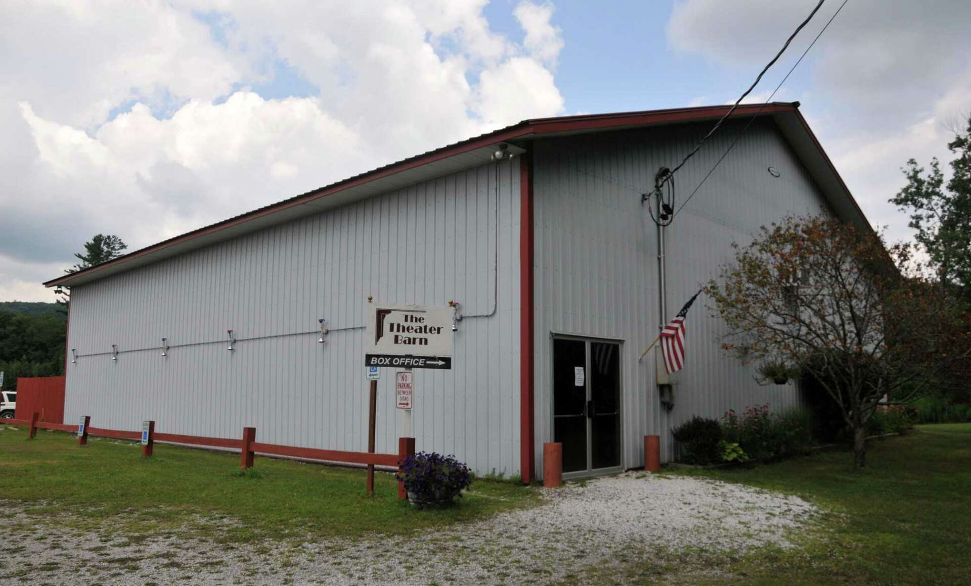 Theater community mourns loss of Theater Barn after 38 years