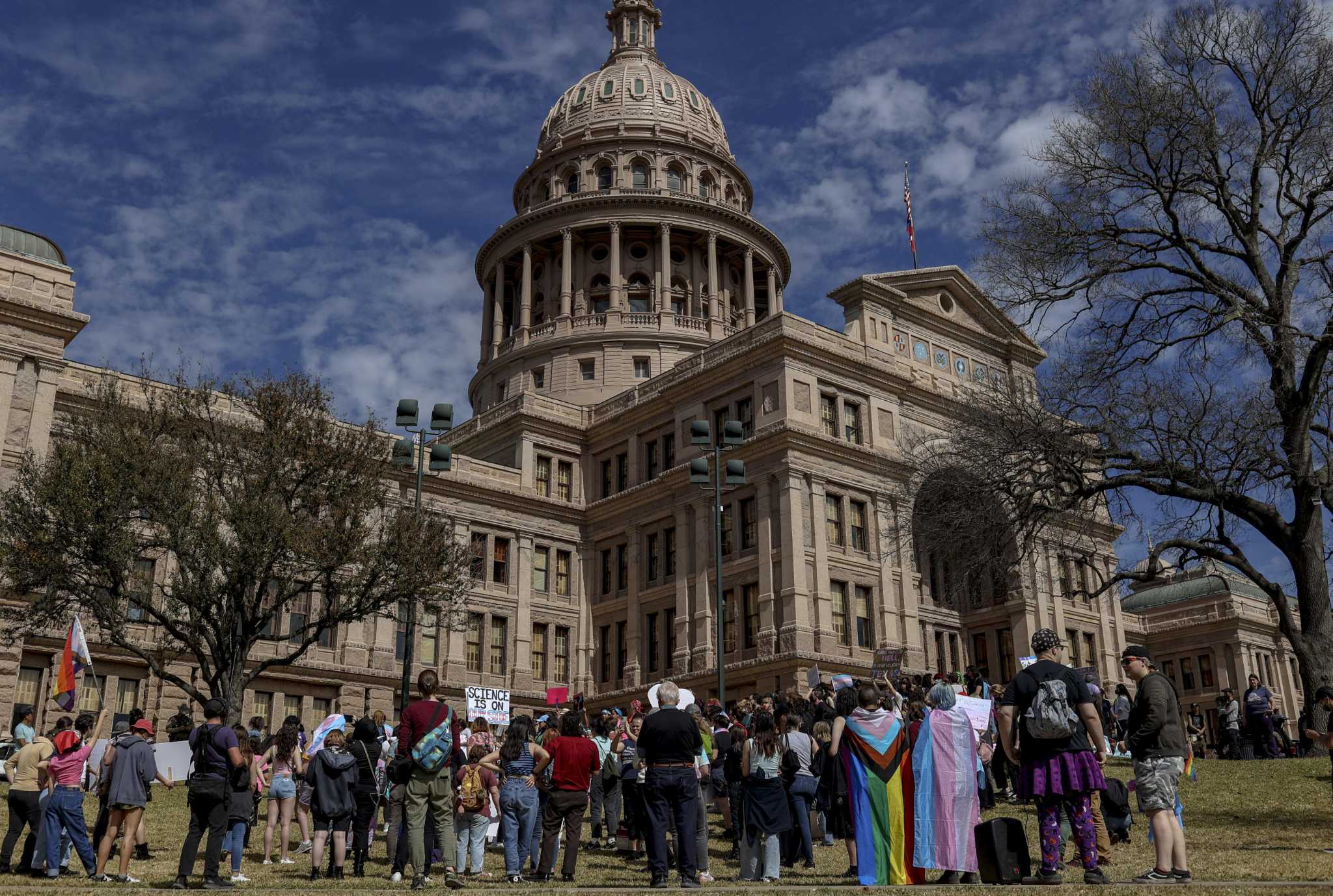 Ahead of legislative session, voters say state government mostly ...