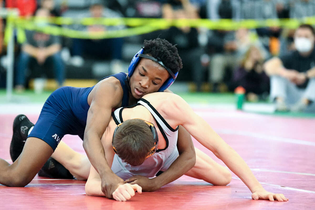 25 CT high school wrestlers to watch for the 2022-23 CIAC season