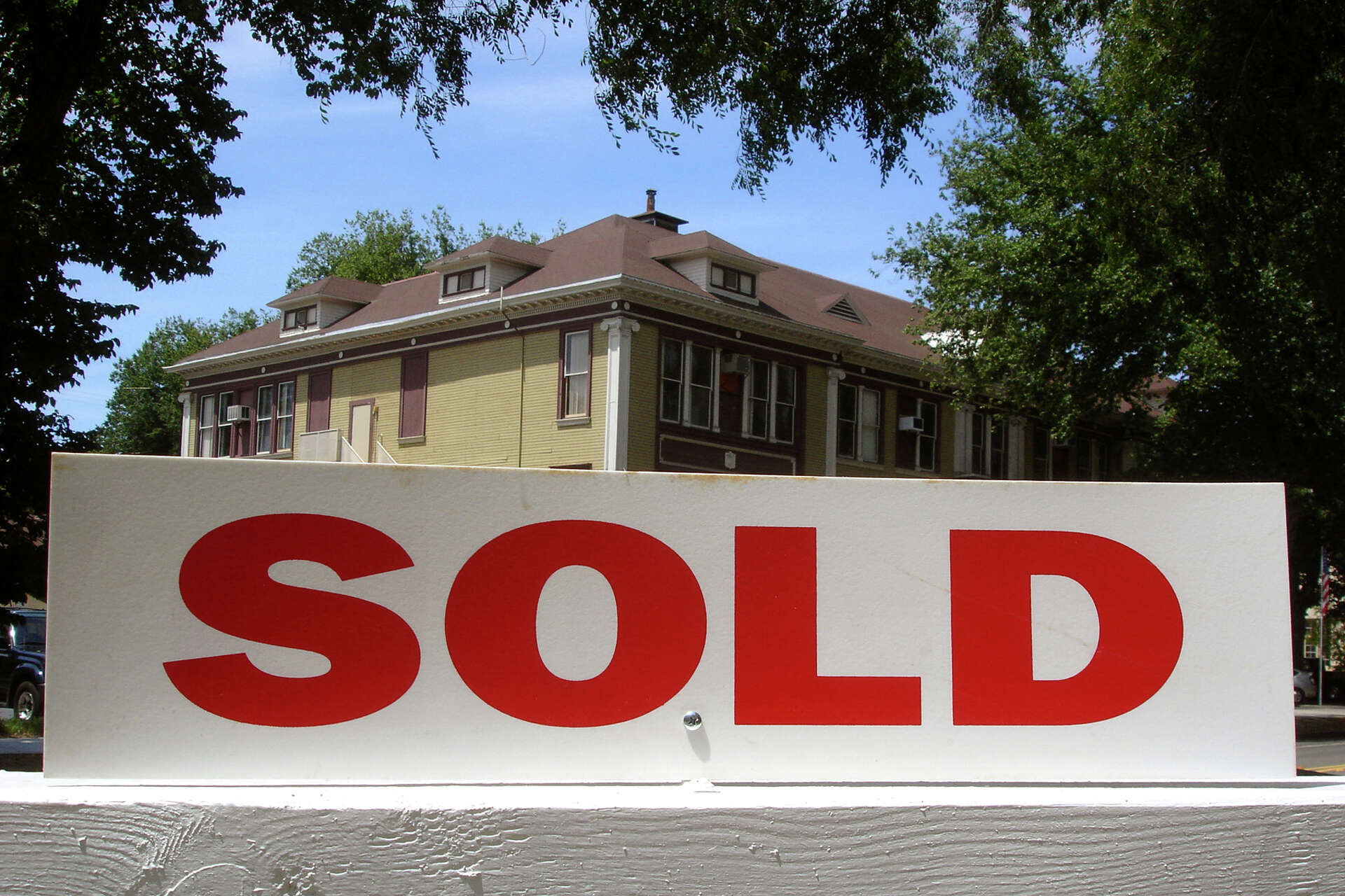 The wildest California real estate deals of 2022