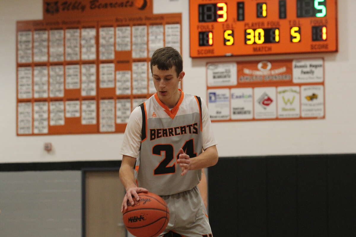 Laker boys hoops top Ubly, improve to 3-0