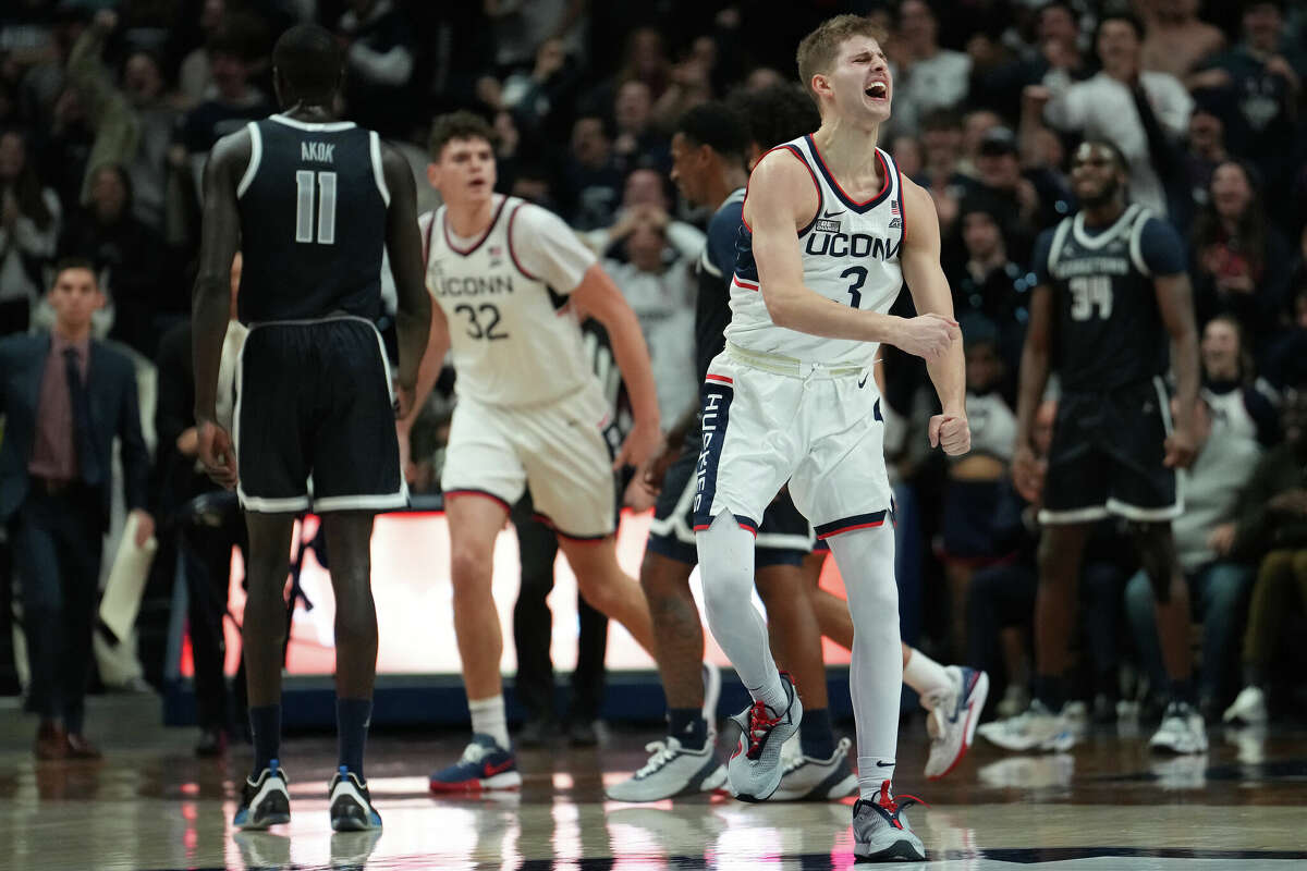 No. 2 UConn rallies past Georgetown in second half