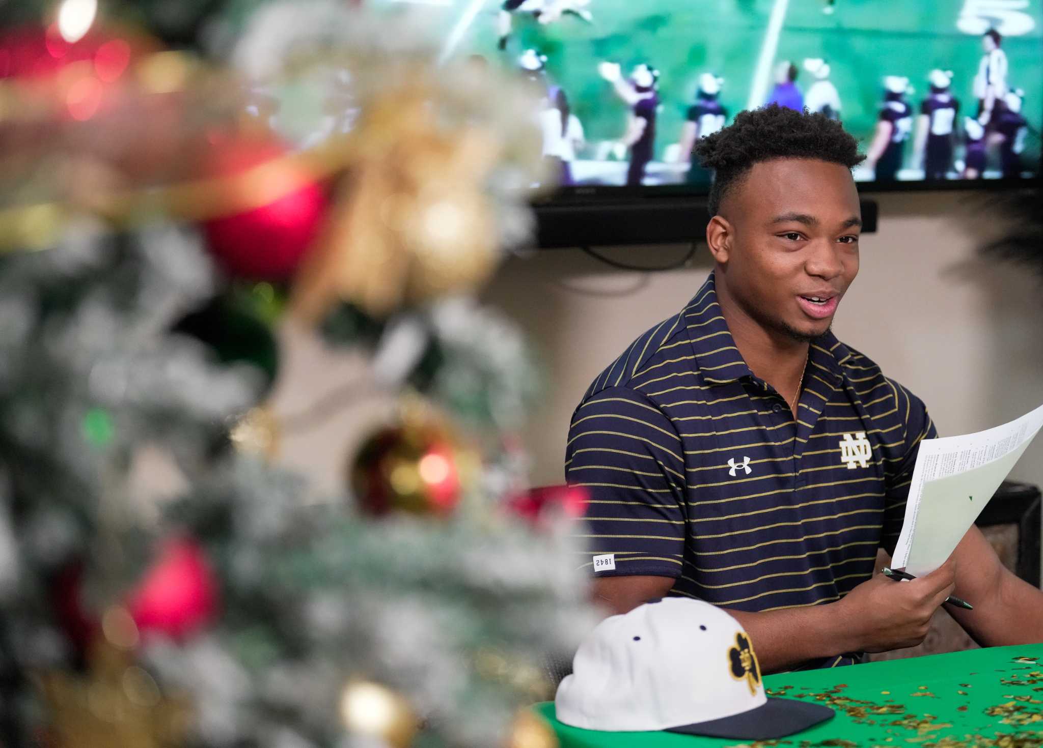 College signing day: Notre Dame lands Micah Bell of Kinkaid