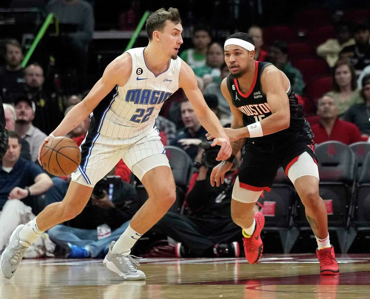 Houston Rockets: Team can't crack Magic's zone defense in loss