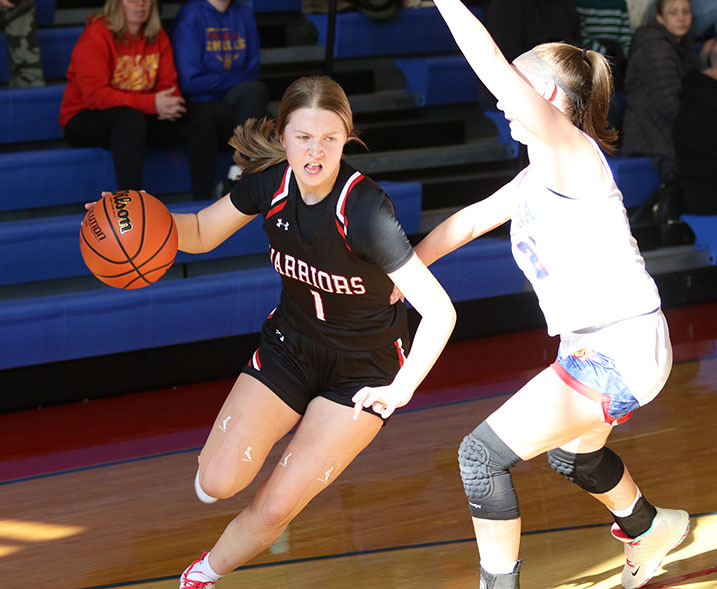Calhoun fends off Vipers in Carlinville Tourney preview
