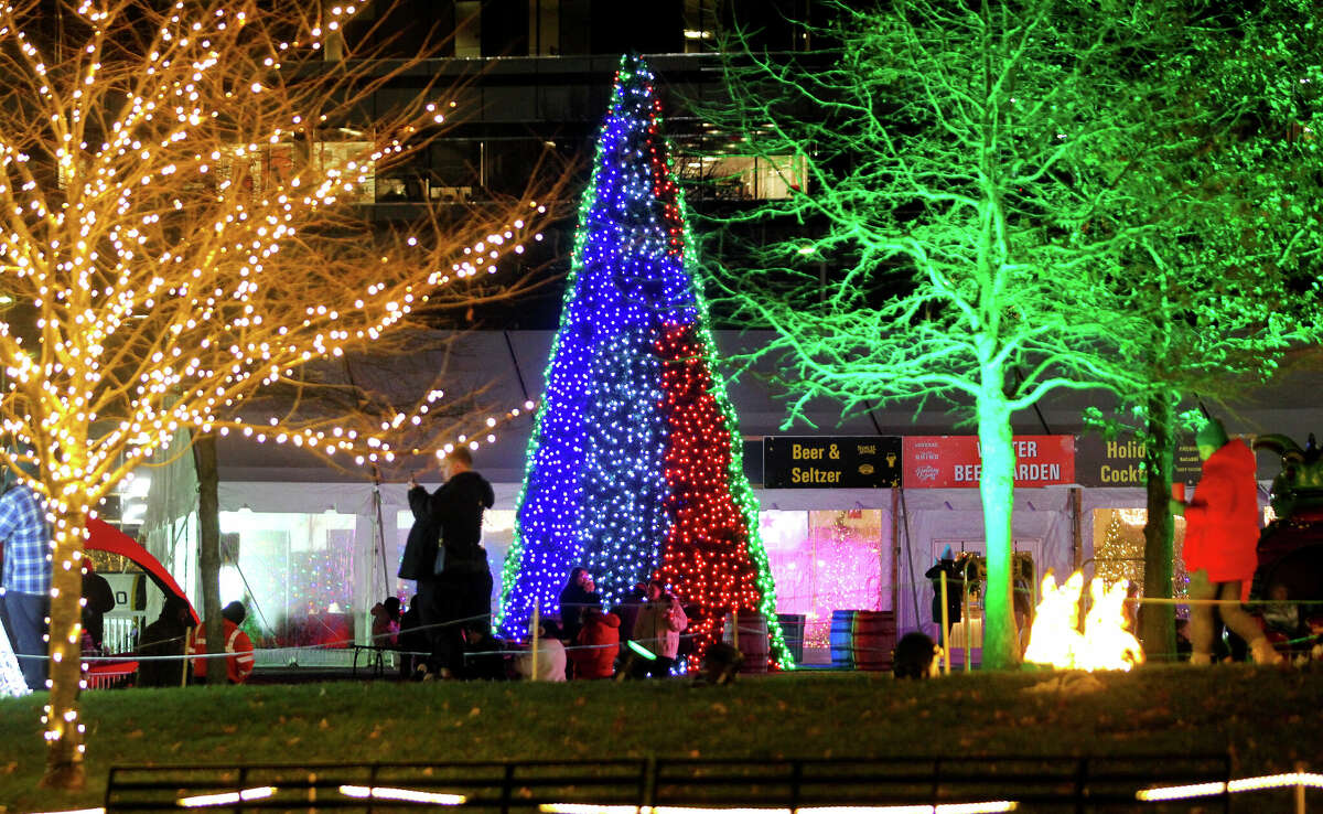 In photos: Stamford's Holiday Stroll at Mill River Park