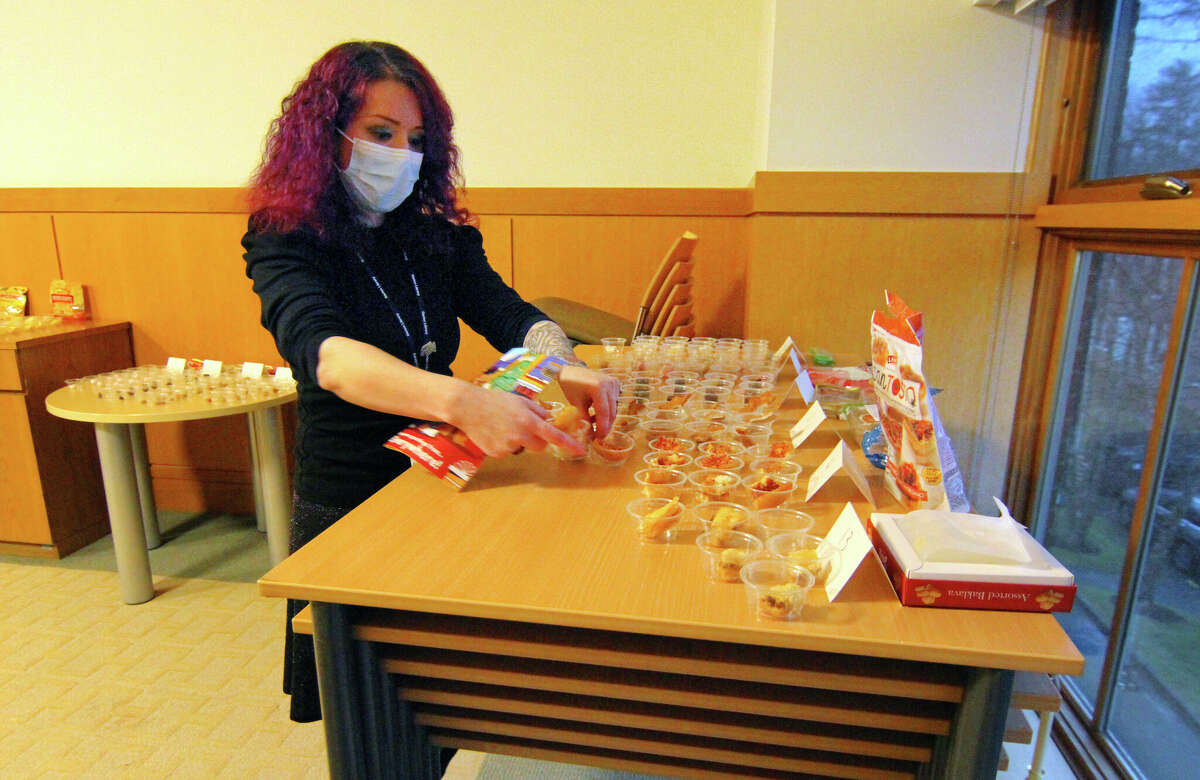 In photos: Kids sample 'snacks around the world' in Darien