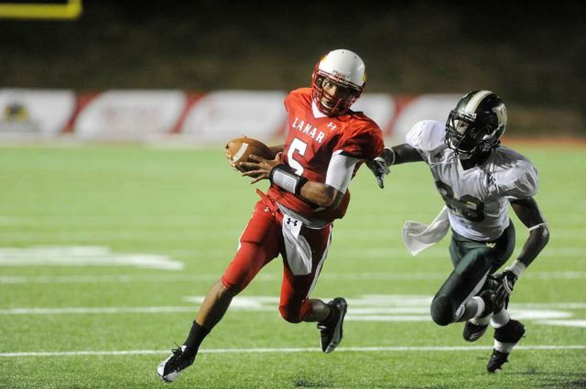 Lamar beats Webber International 21-14