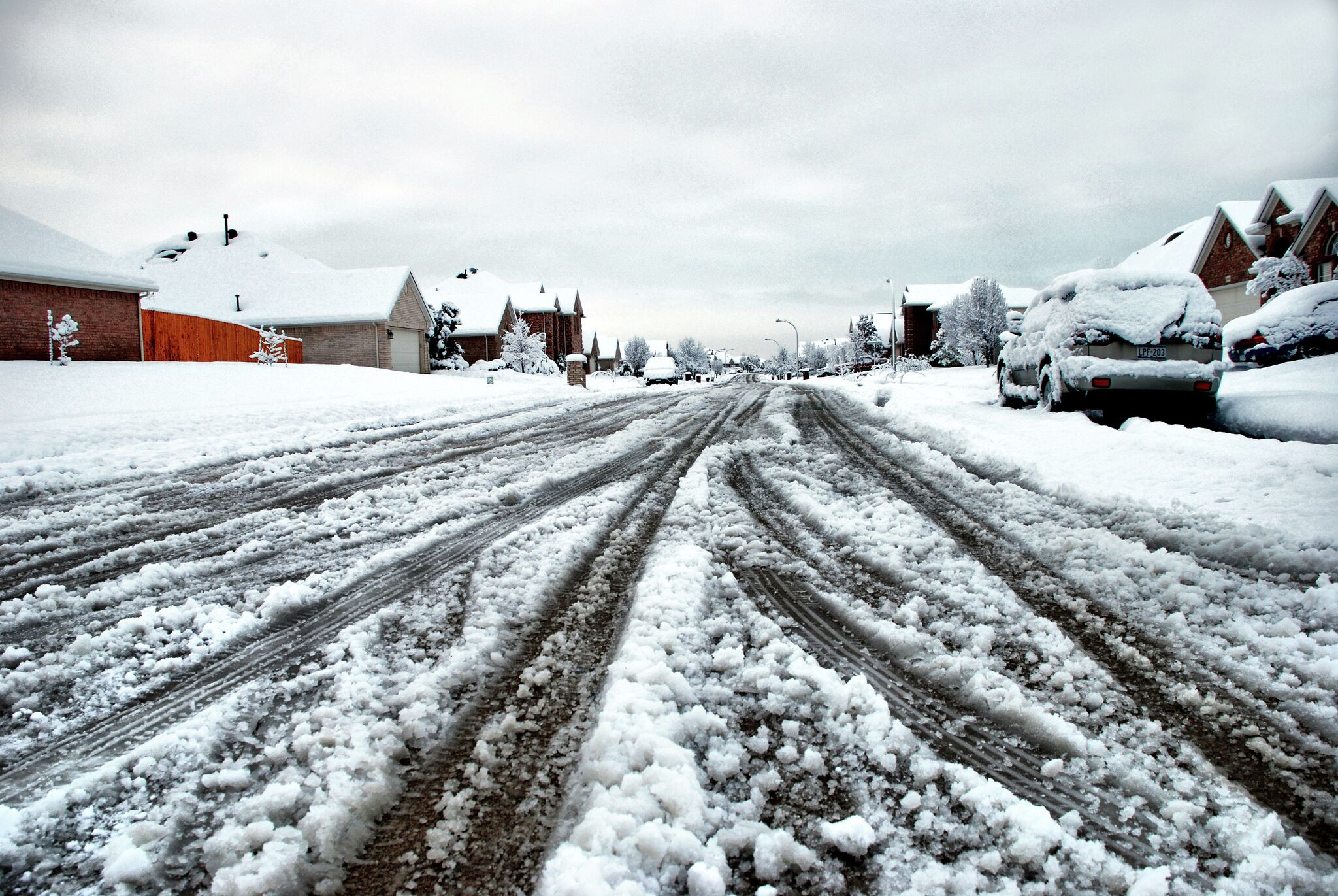 Snow, freezing temperatures across Texas with cold front