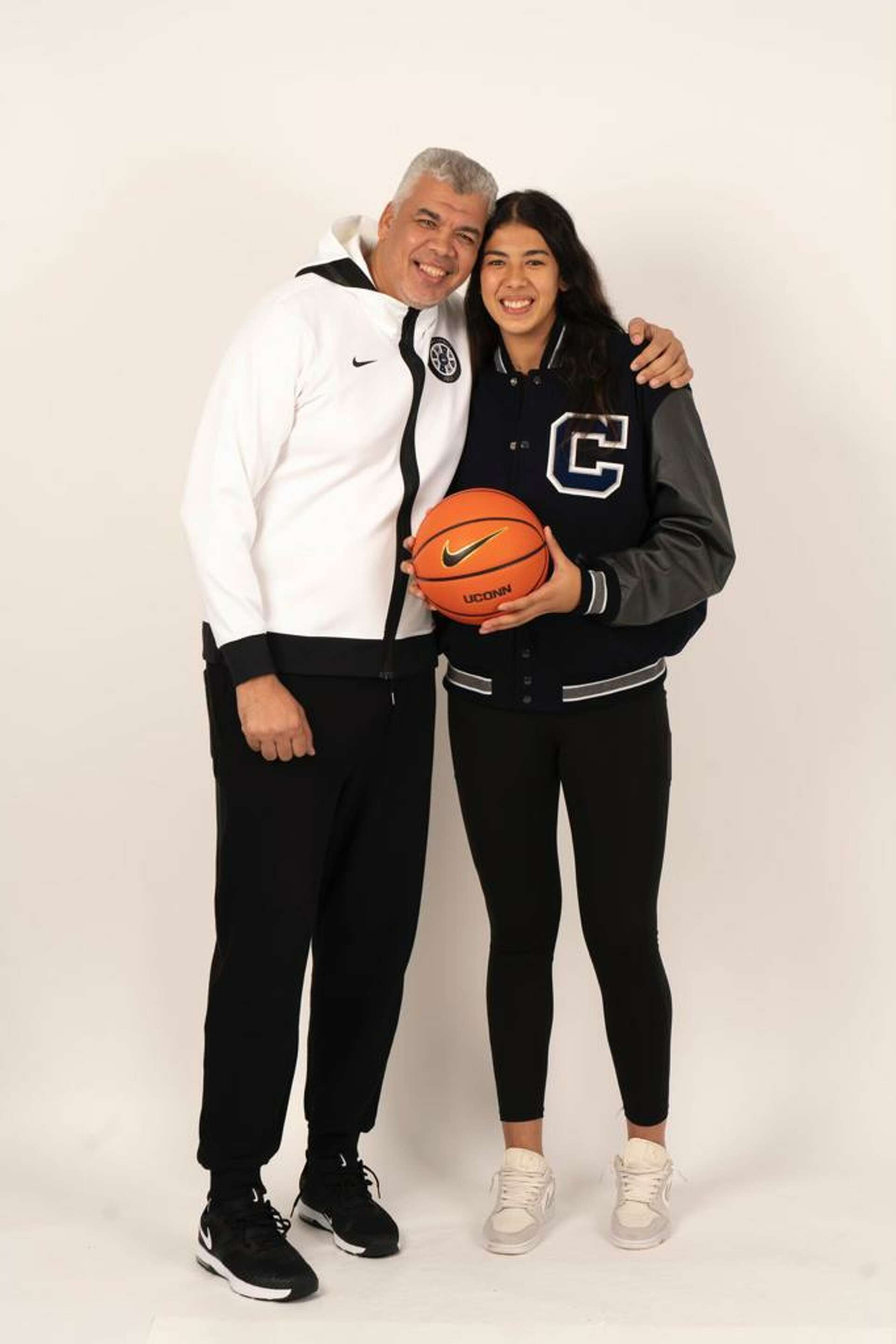 Jana El Alfy will come from Egypt to play for UConn's Geno Auriemma
