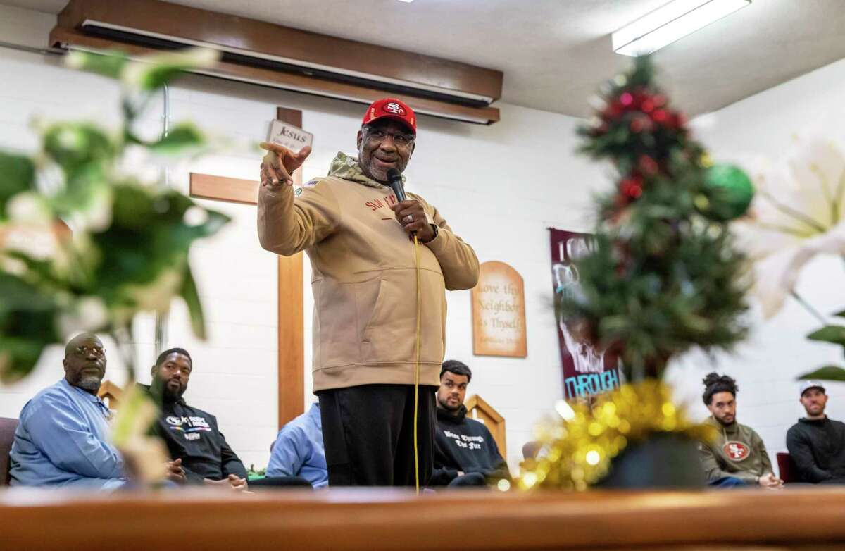 As pastor to 49ers, Warriors and San Quentin, he’s a living lesson on second chances