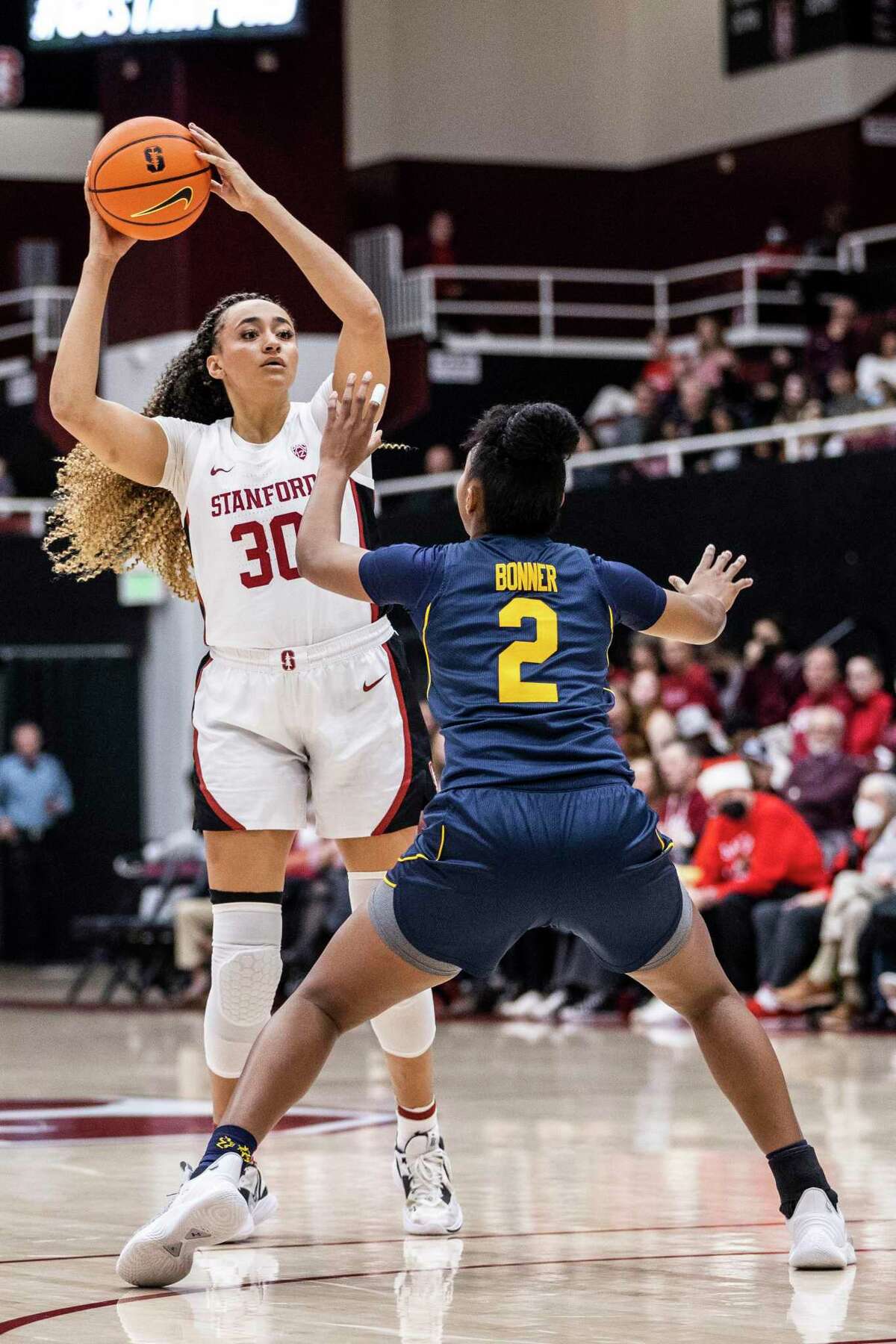 Haley Jones, Hannah Jump lead No. 2 Stanford past Cal