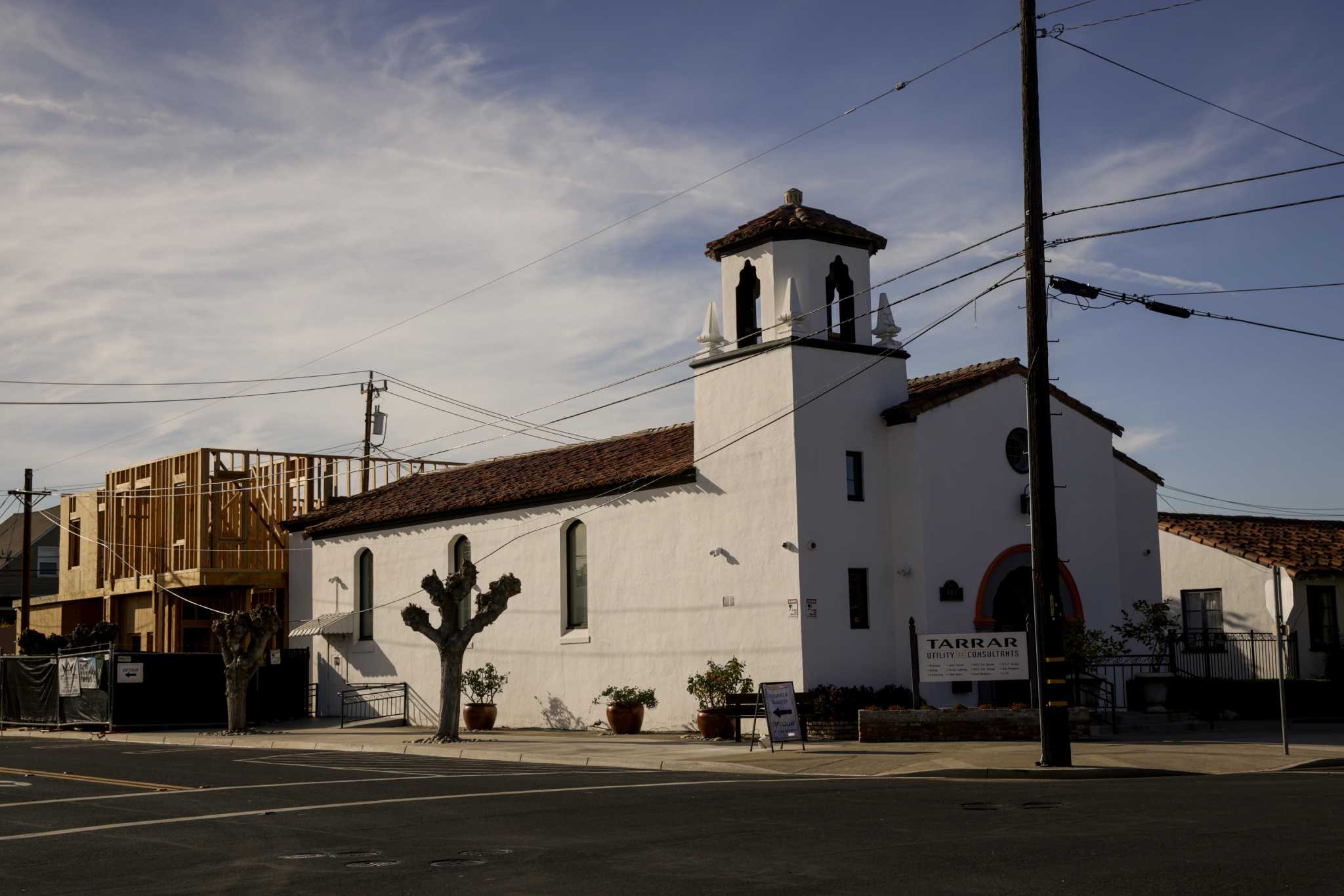 California Lawyers Rush To Meet Deadline To File Lawsuits Over Past