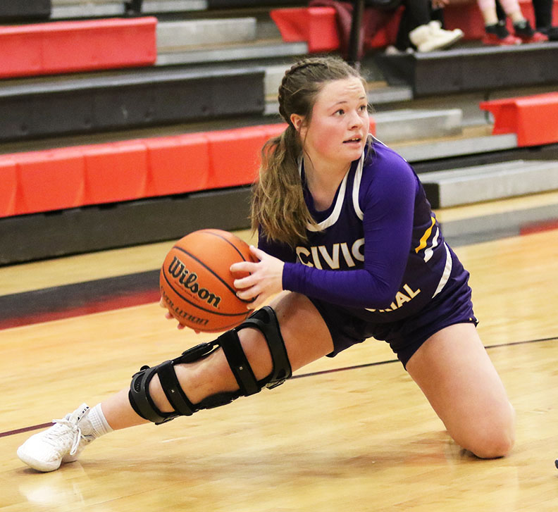 CM's Aubree Wallace overcomes bad knee with 'biggest heart'