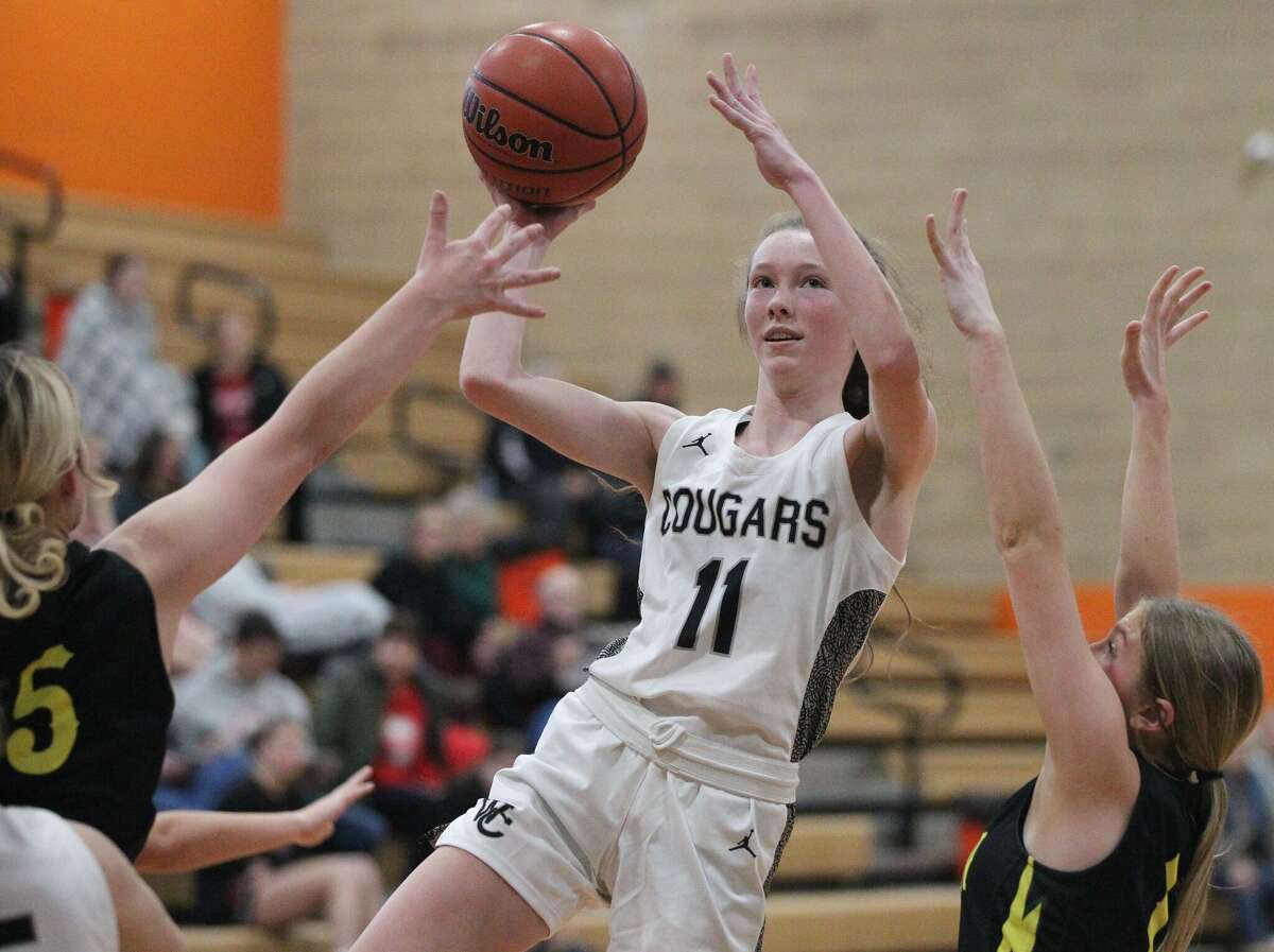 Freshmen help West Central girls upset Abingdon-Avon