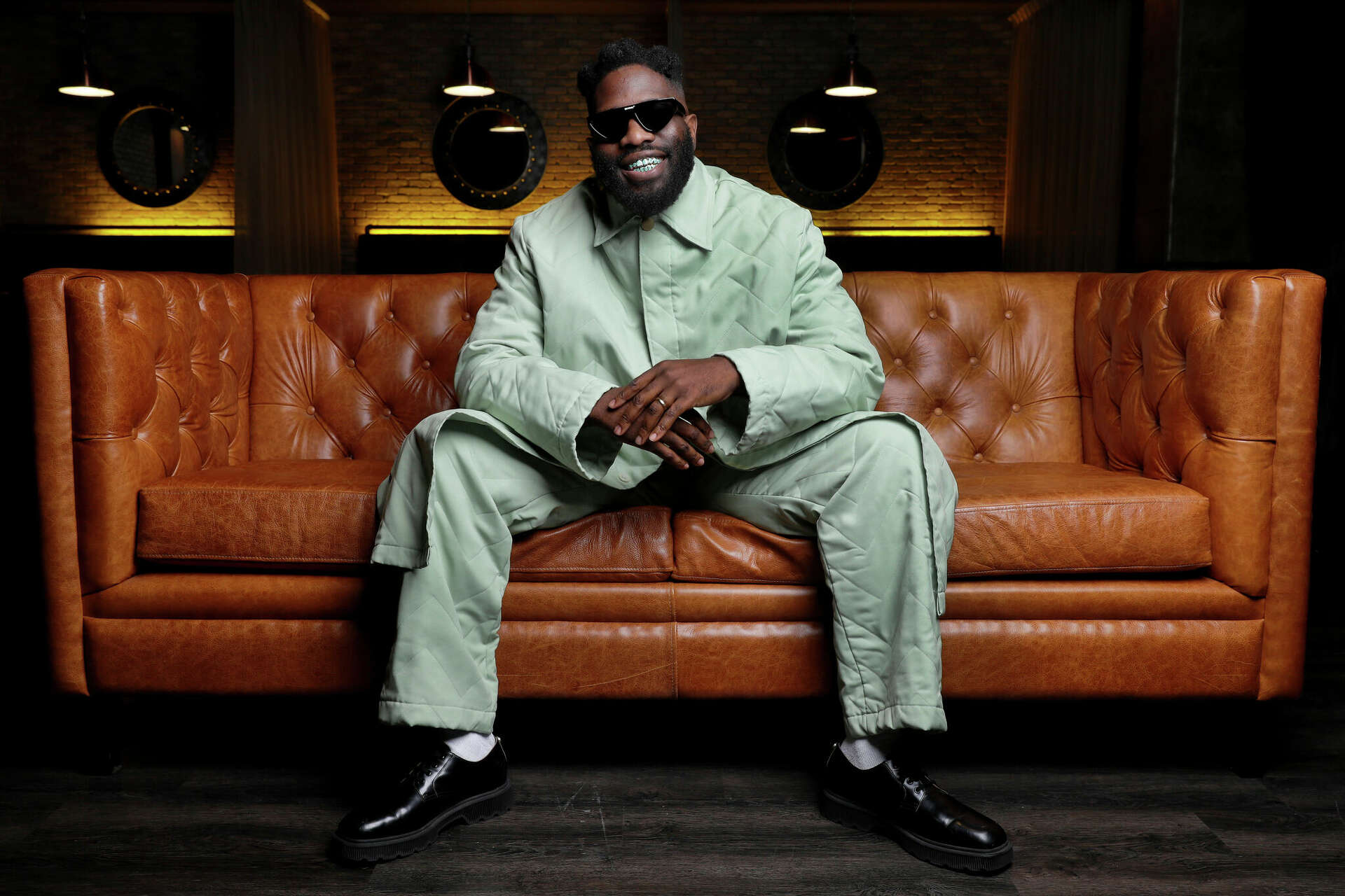 Houston rapper Tobe Nwigwe promos new album in video