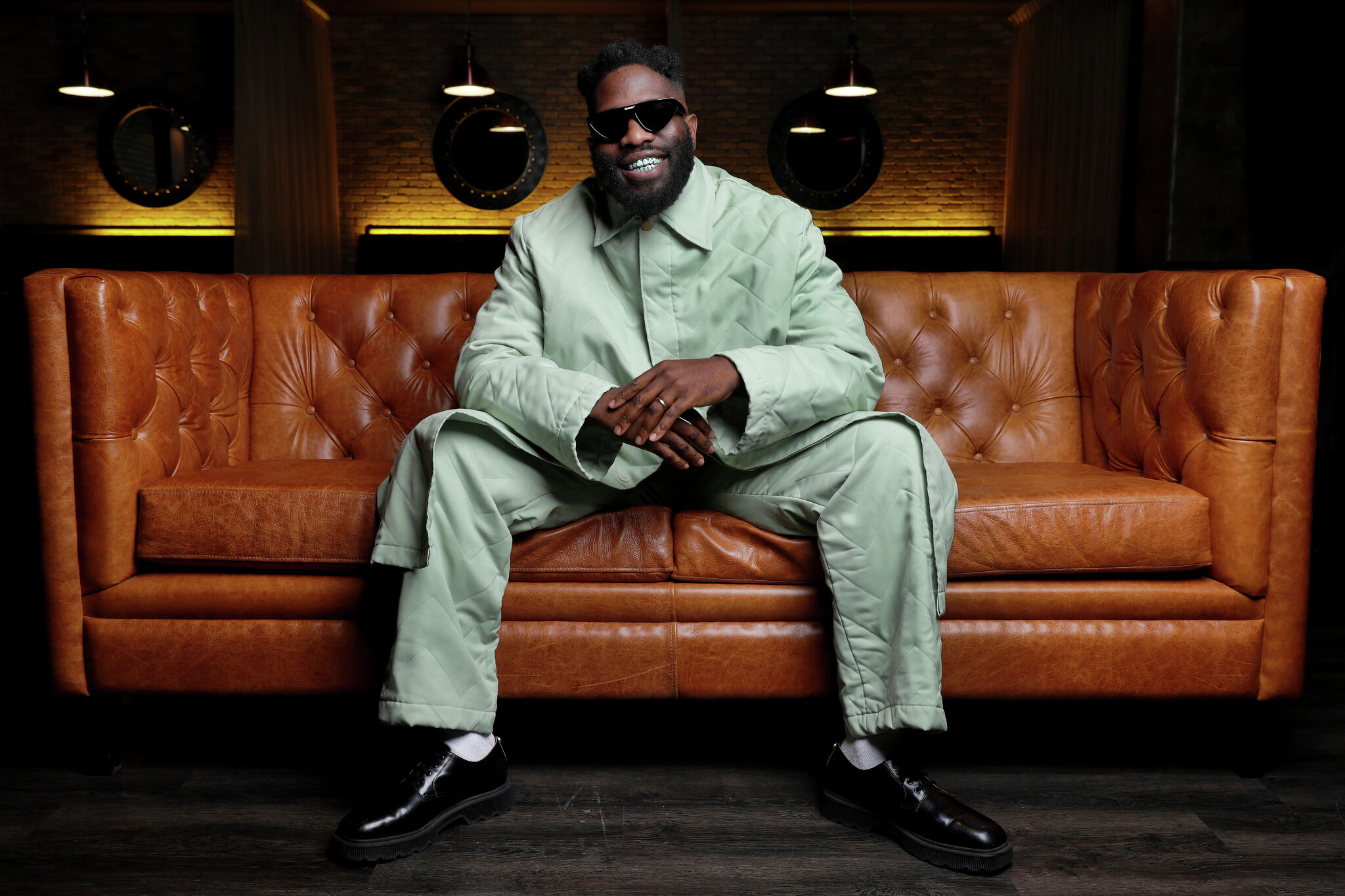 Houston rapper Tobe Nwigwe promos new album in video