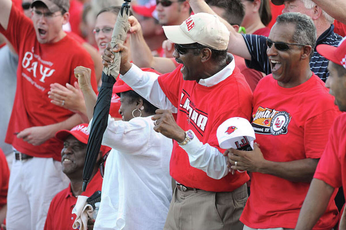 "Cardinal fans in the stands..."