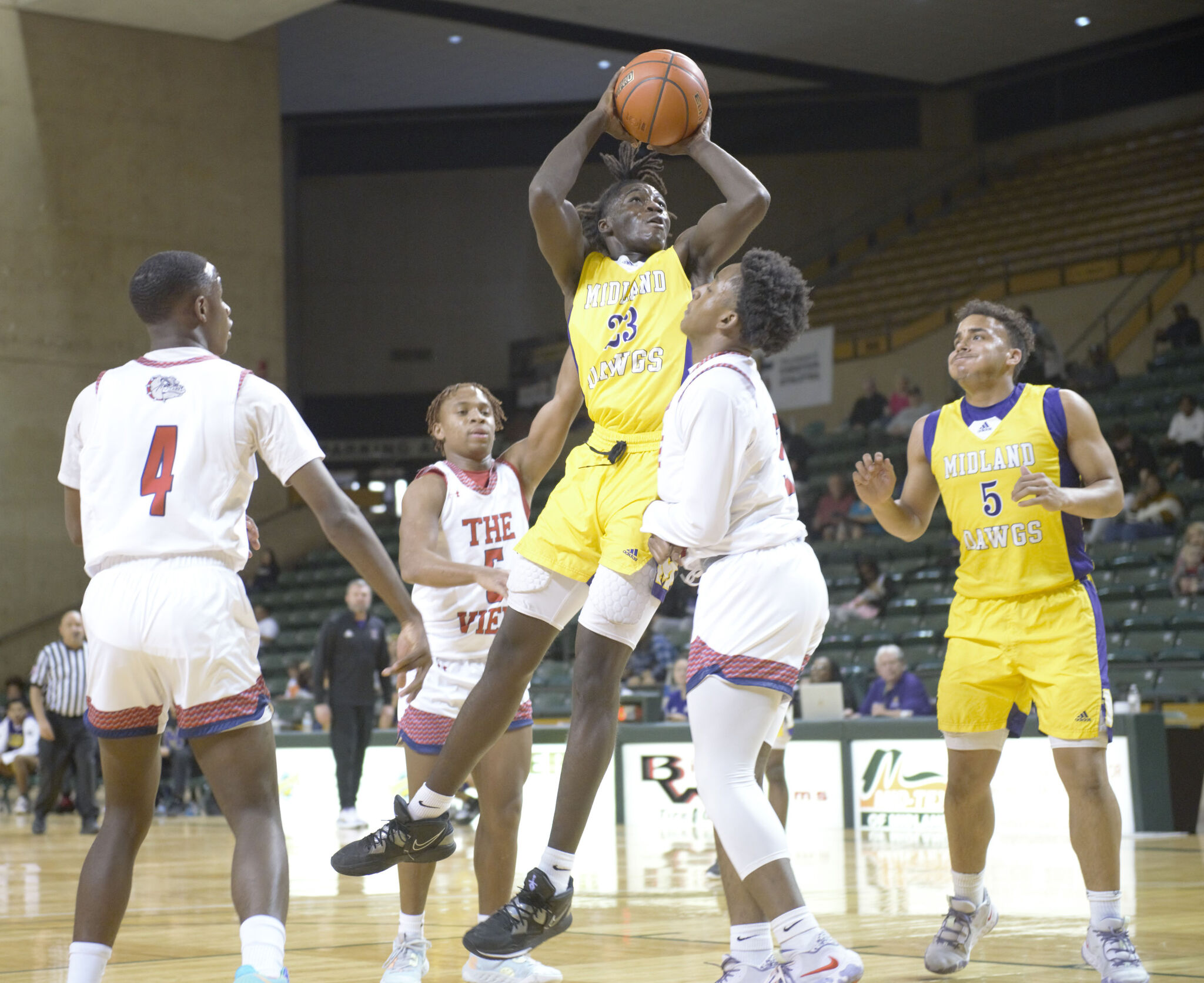 HS BOYS BASKETBALL: Fast start propels MHS past Plainview