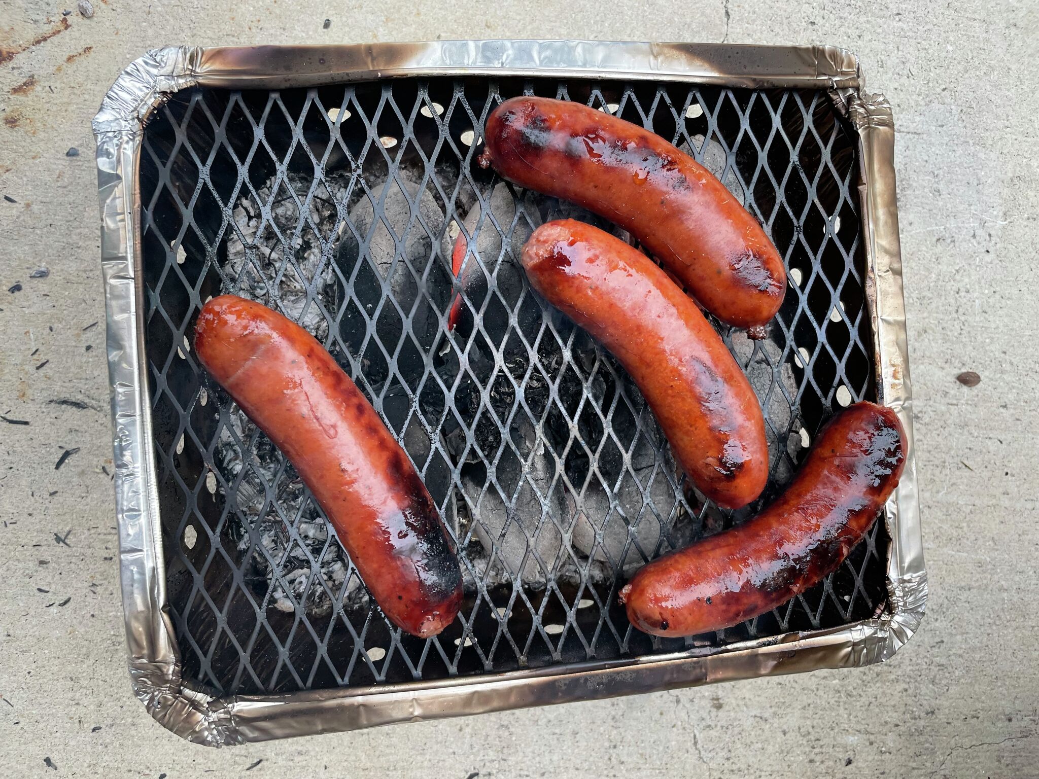 Texas investors develop single-use portable grill that can hold 500 ...