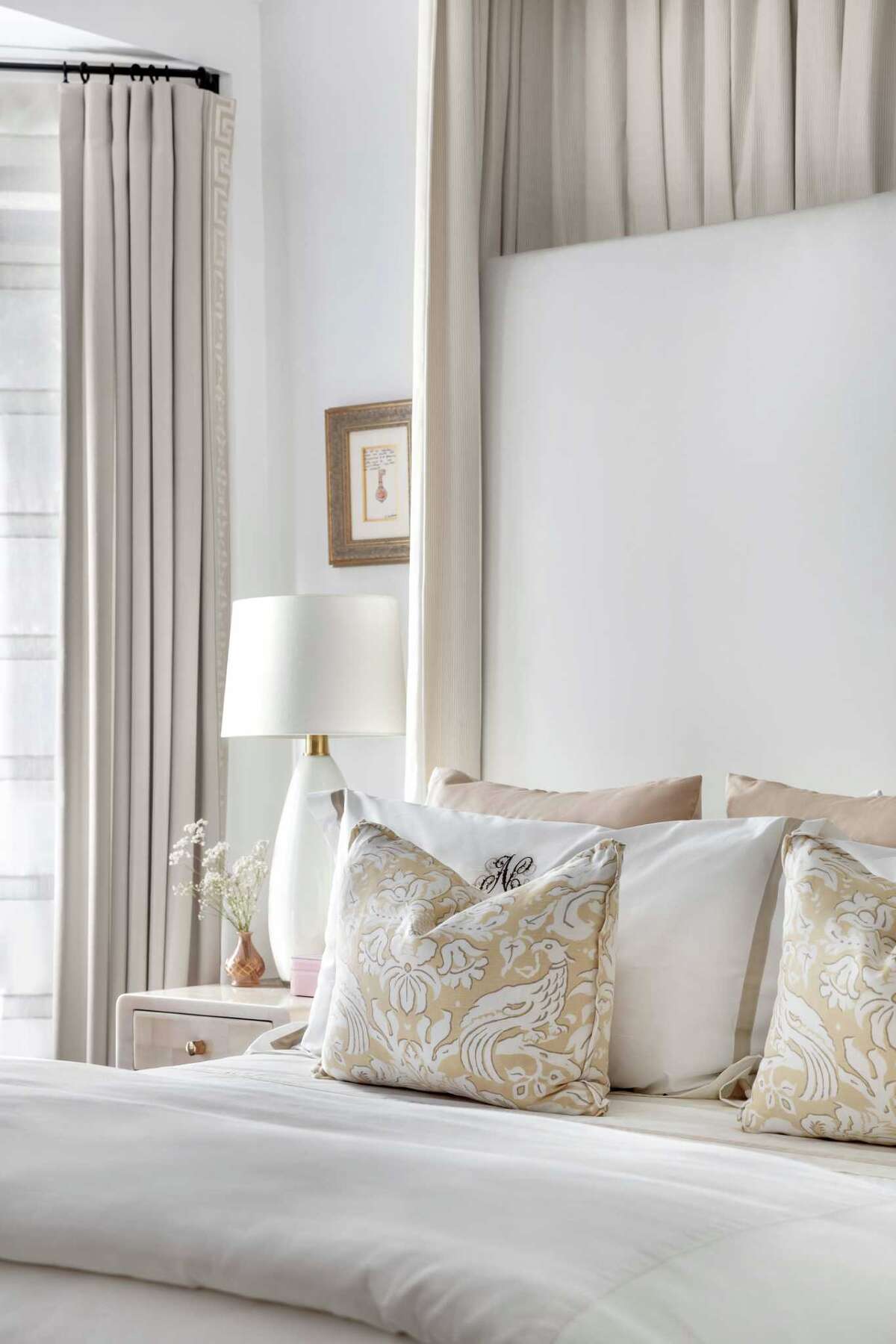 Houston Interior designer fills her house with soothing colors