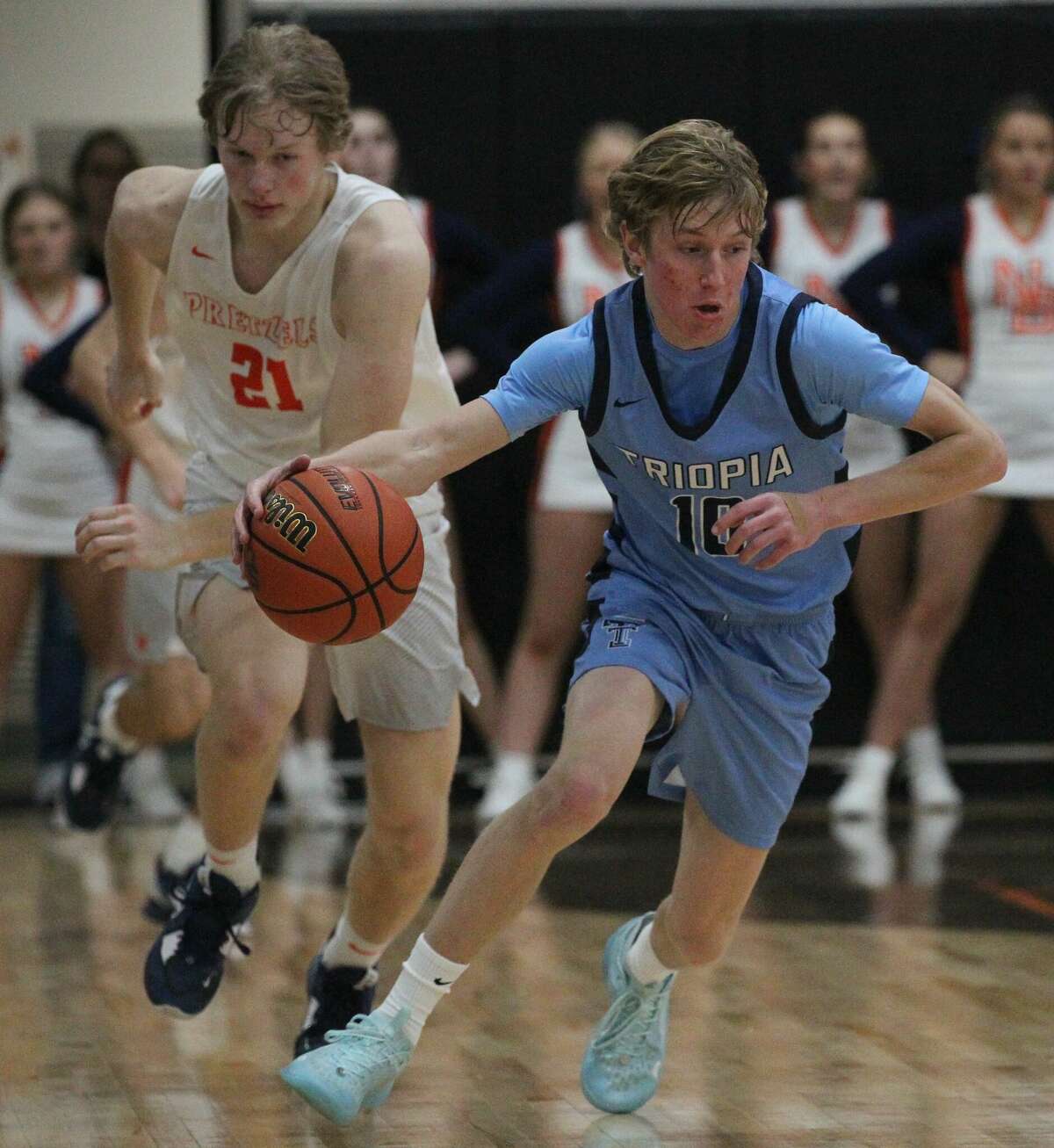 New Berlin edges Triopia in OT in Waverly semifinals